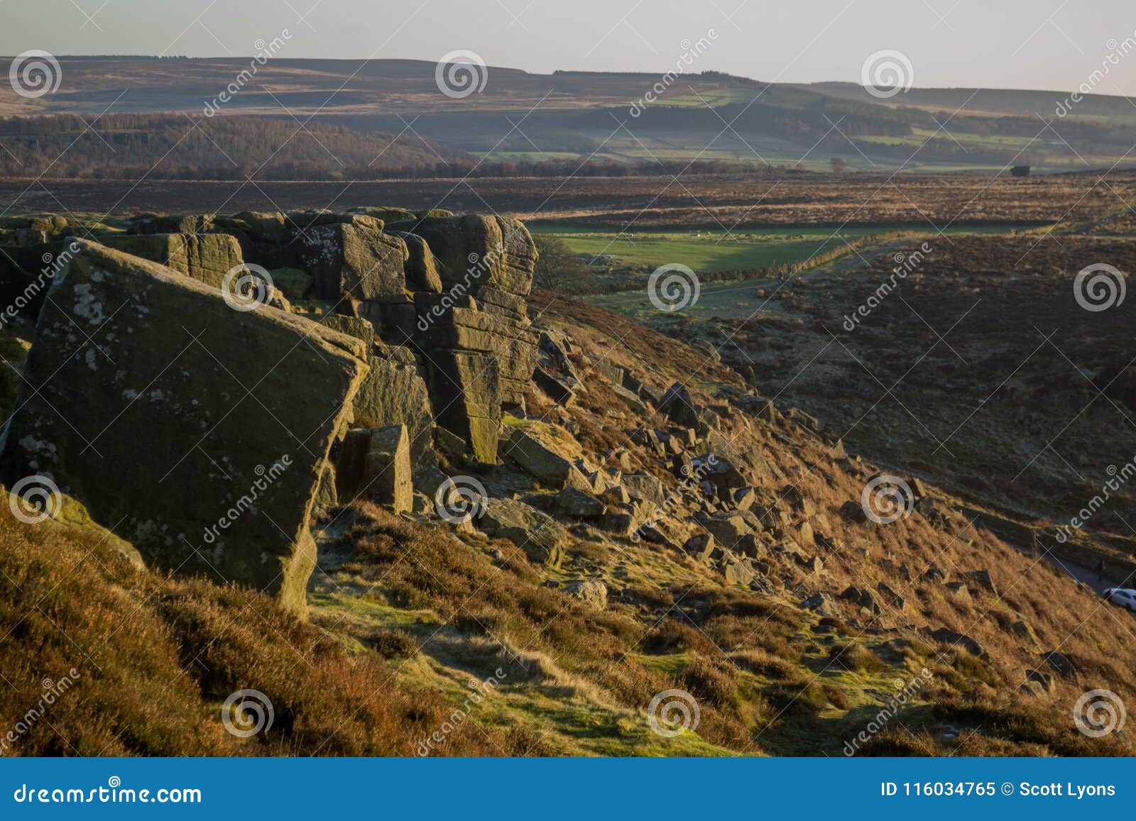 Cara Da Rocha Da Borda De Curbar Imagem de Stock - Imagem de bonito ...