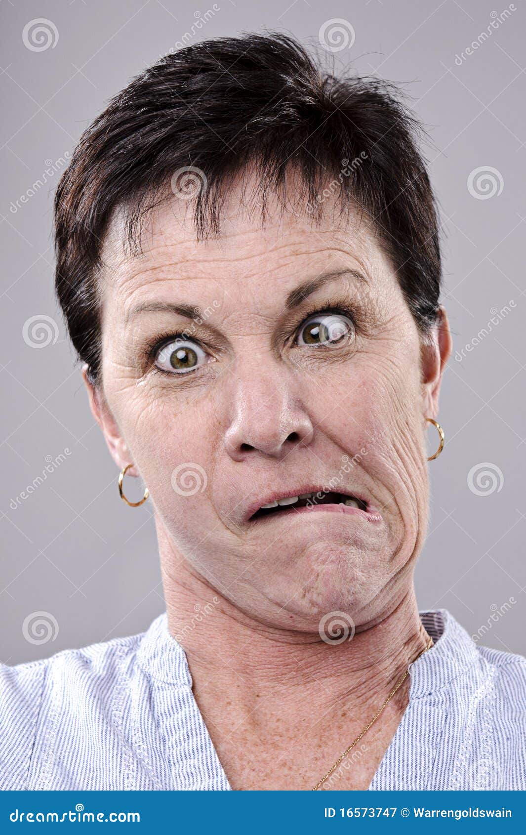 Cara divertida tonta imagen de archivo. Imagen de travieso - 16573747