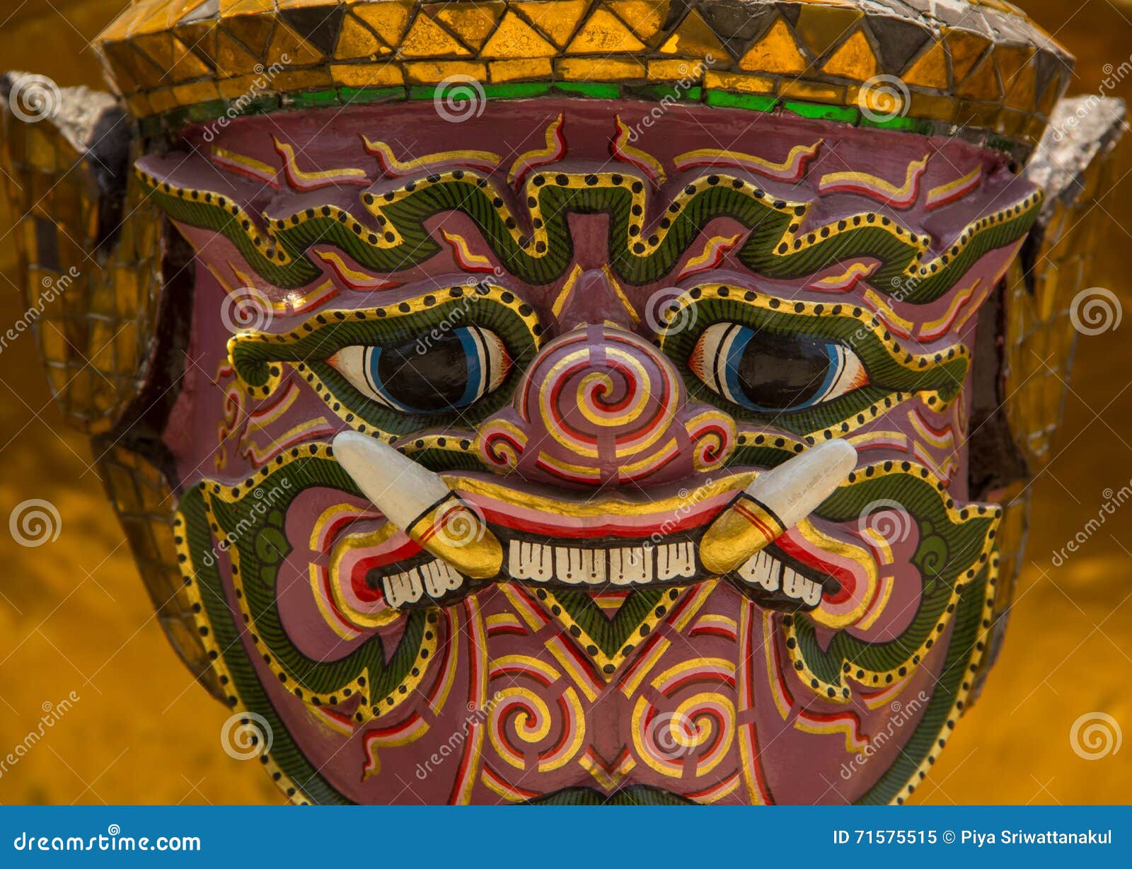 Cara do gigante imagem de stock. Imagem de roxo, tailândia - 71575515