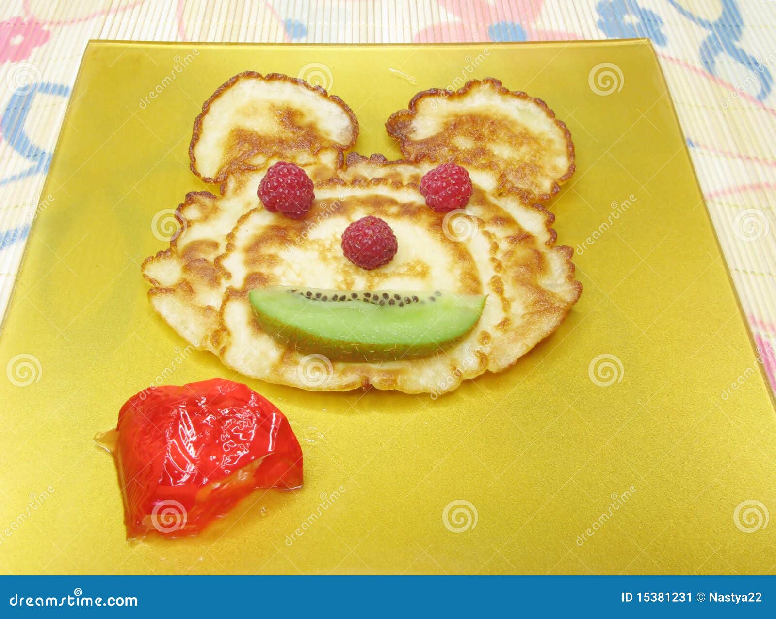 Cara Dulce Del Animal De La Crepe Imagen de archivo - Imagen de comer ...