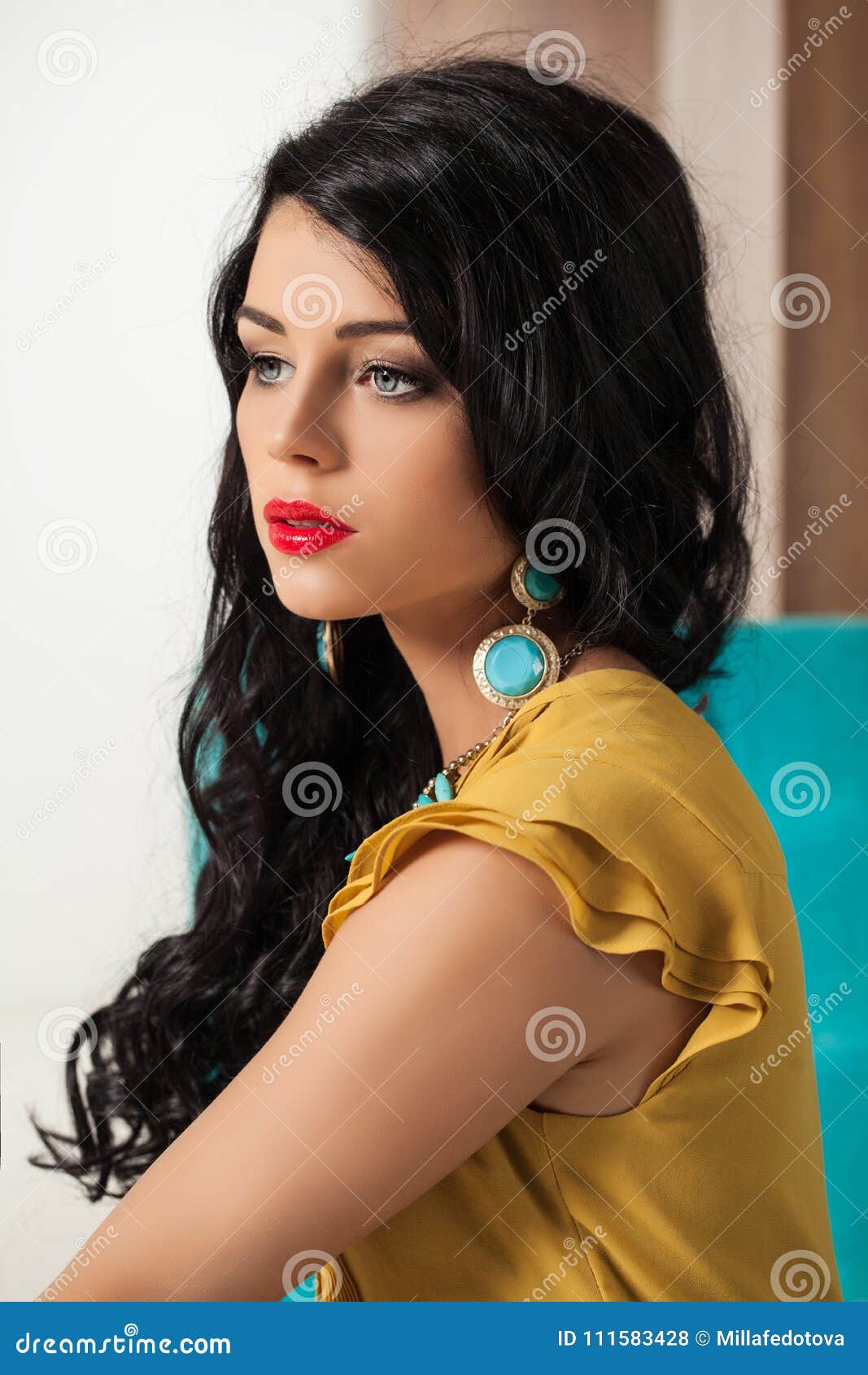 Cara Hermosa De La Mujer Face Modelo Perfecto Foto de archivo - Imagen ...