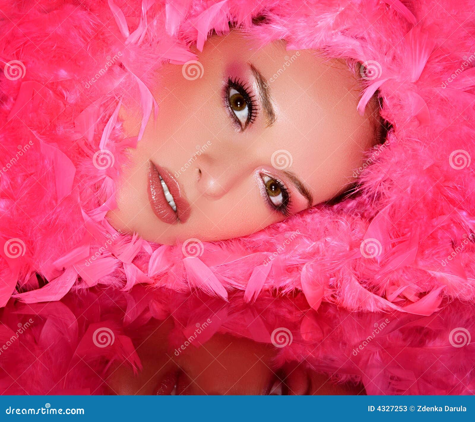 Cara imponente imagen de archivo. Imagen de hermoso, travieso - 4327253