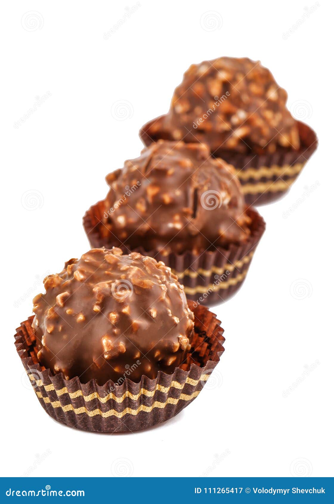 Caramelo De Chocolate Redondo Tres En Blanco Imagen de archivo - Imagen ...