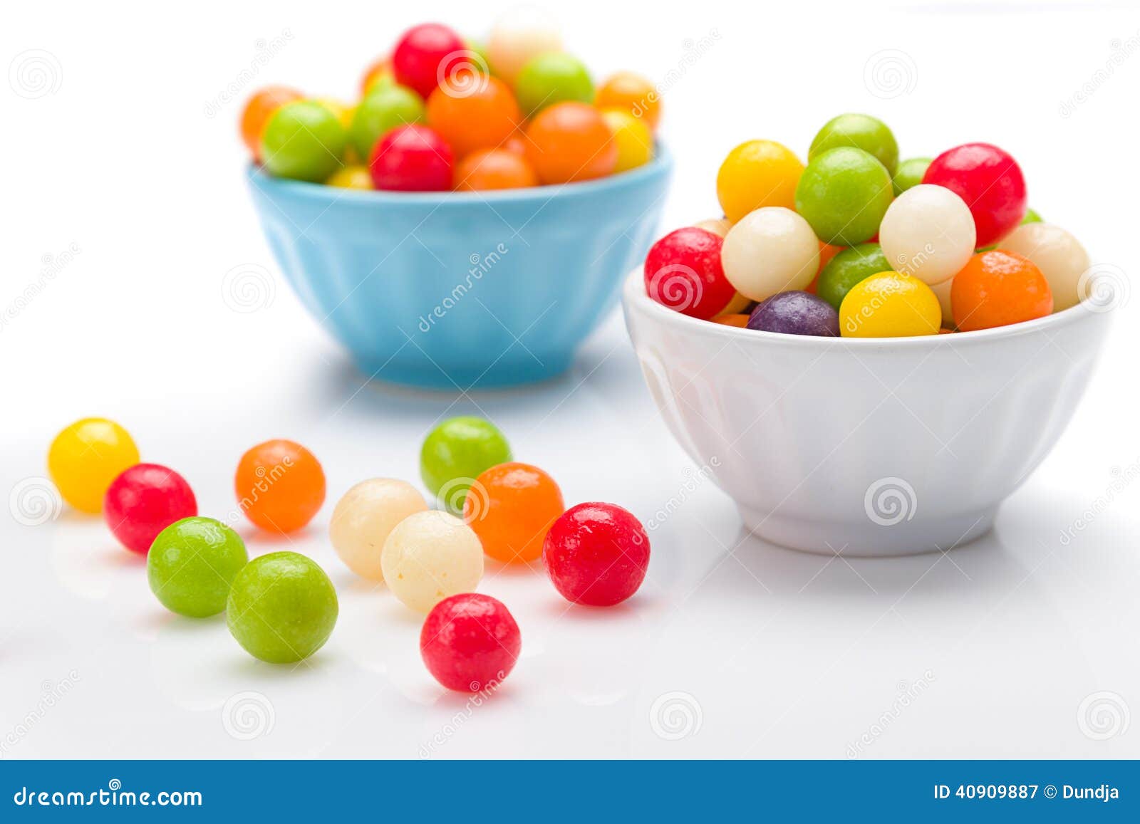 Caramelo dulce del color imagen de archivo. Imagen de brillante - 40909887