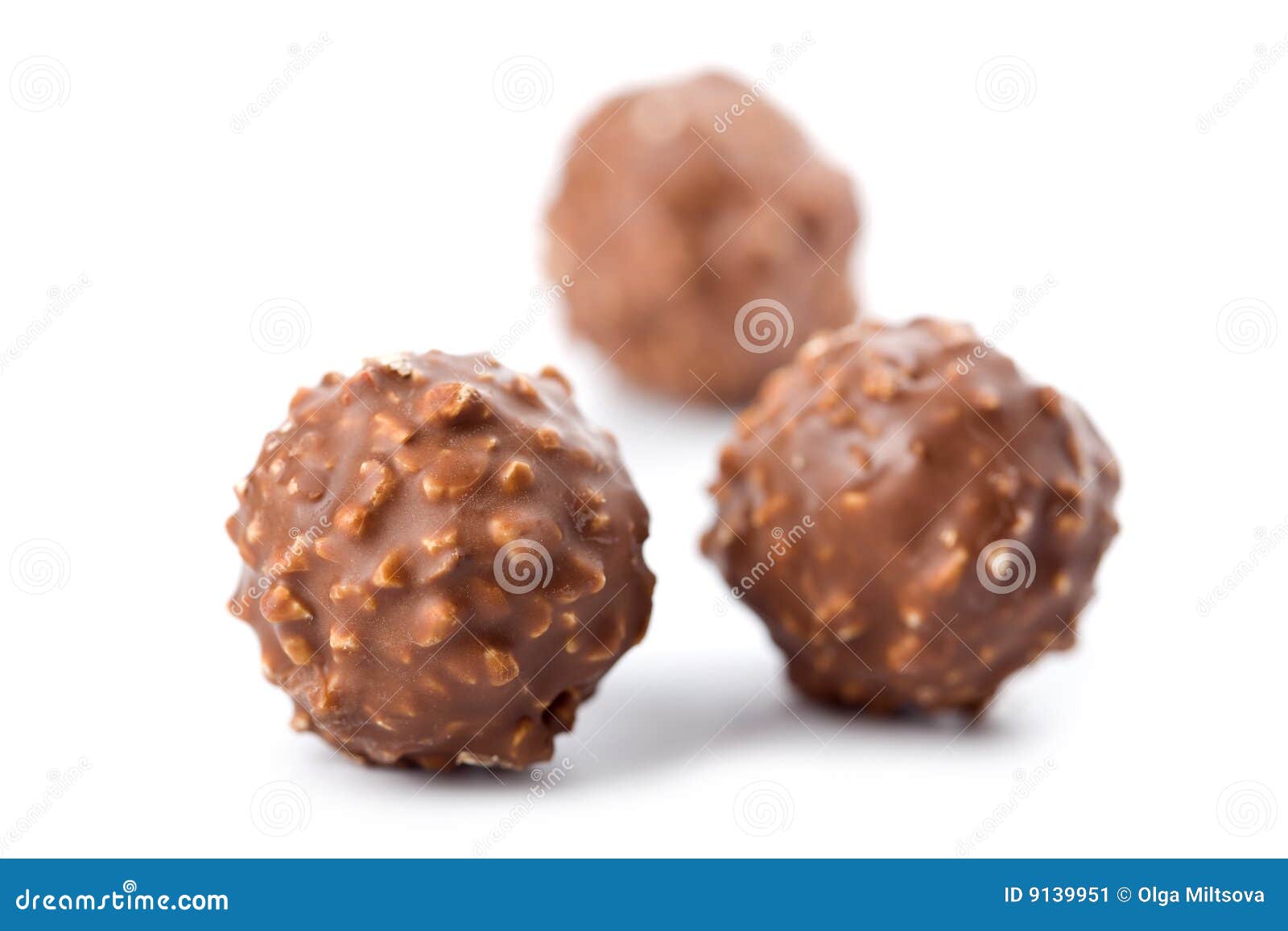 Caramelos De Chocolate Redondos Aislados Imagen de archivo - Imagen de ...