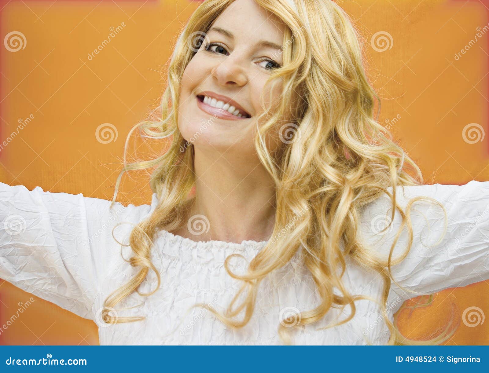 Caras 3 del color de rosa foto de archivo. Imagen de manera - 4948524