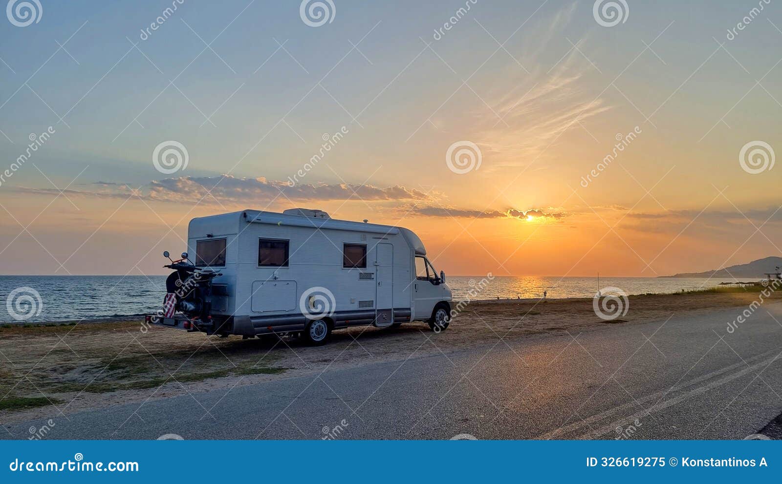 Caravan Car by the Sea in Summe Sunset Stock Image - Image of motorhome ...