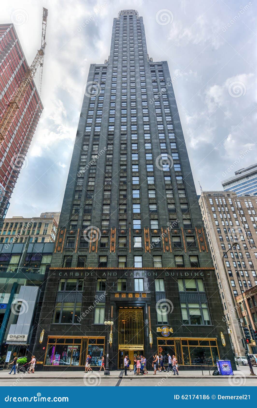 Carbide and Carbon Building - Chicago Editorial Photo - Image of blue ...