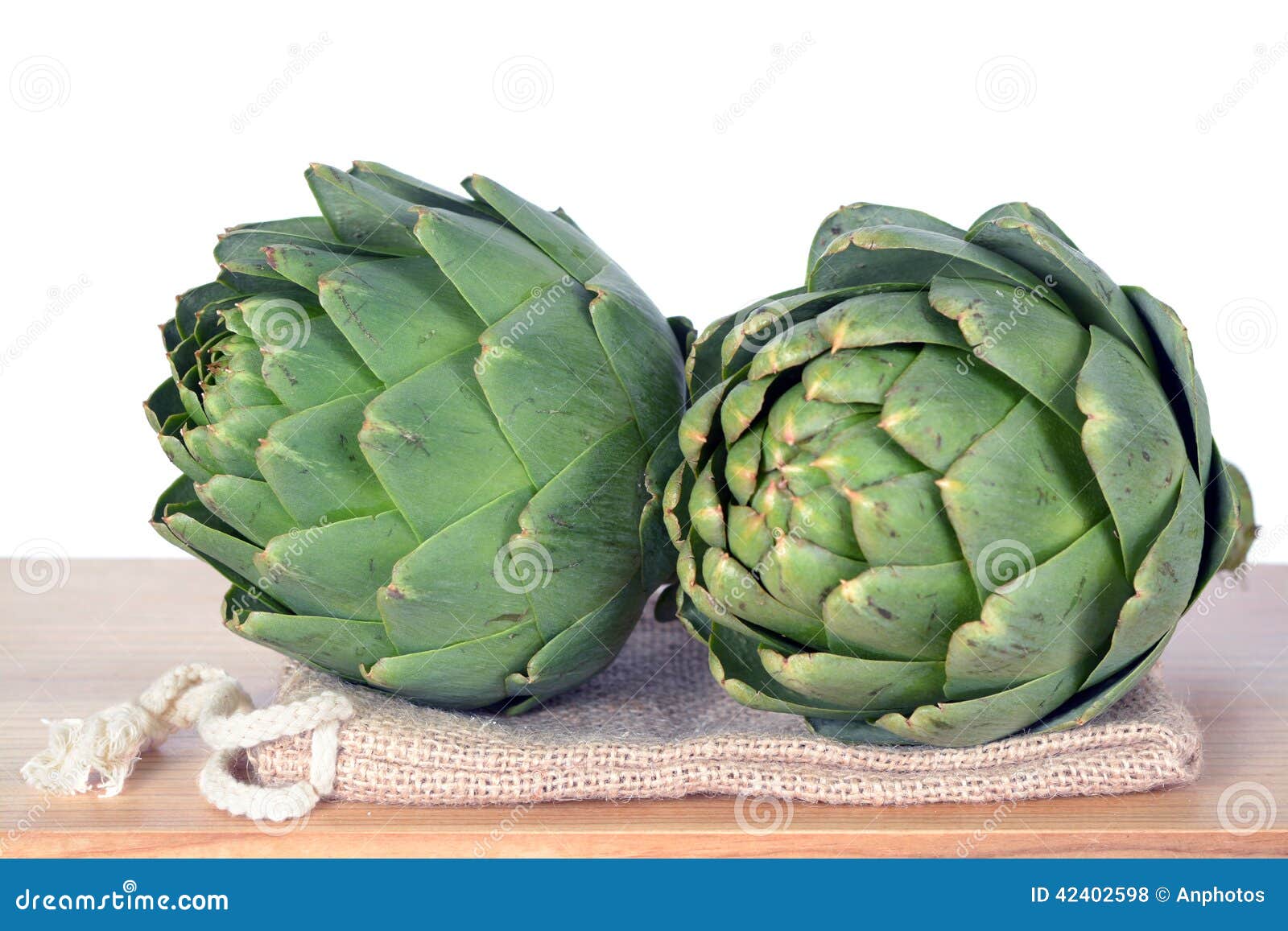 Carciofo fotografia stock. Immagine di legno, lampadina - 42402598