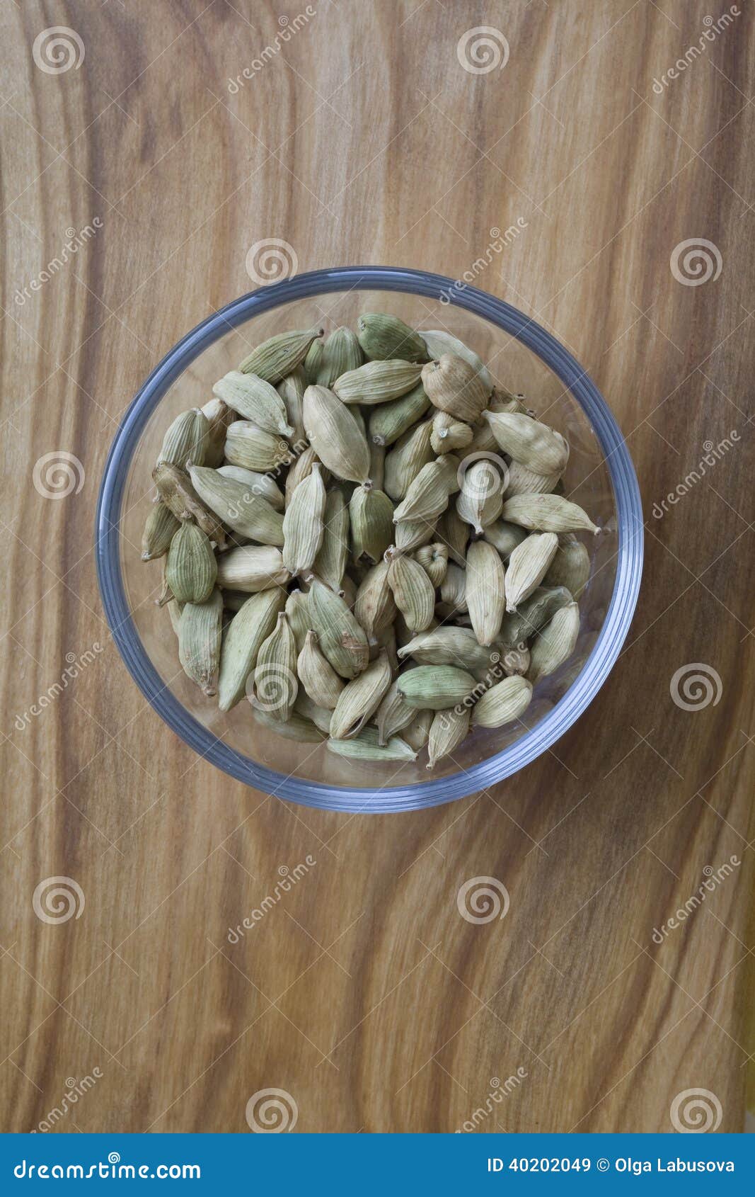 Cardamom seeds in a bowl stock image. Image of india - 40202049