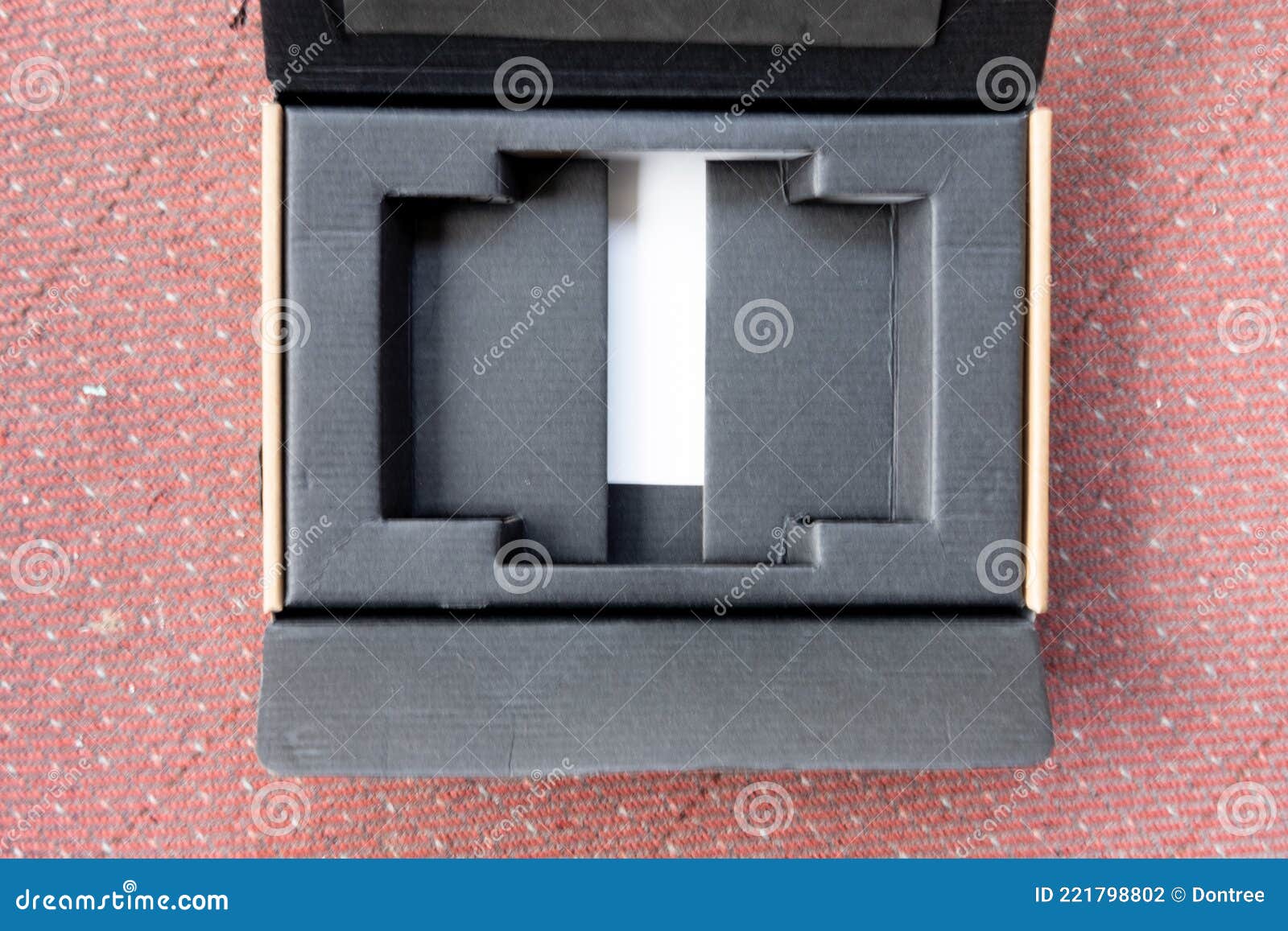 Cardboard open box stock photo. Image of parcel, merchandise - 221798802