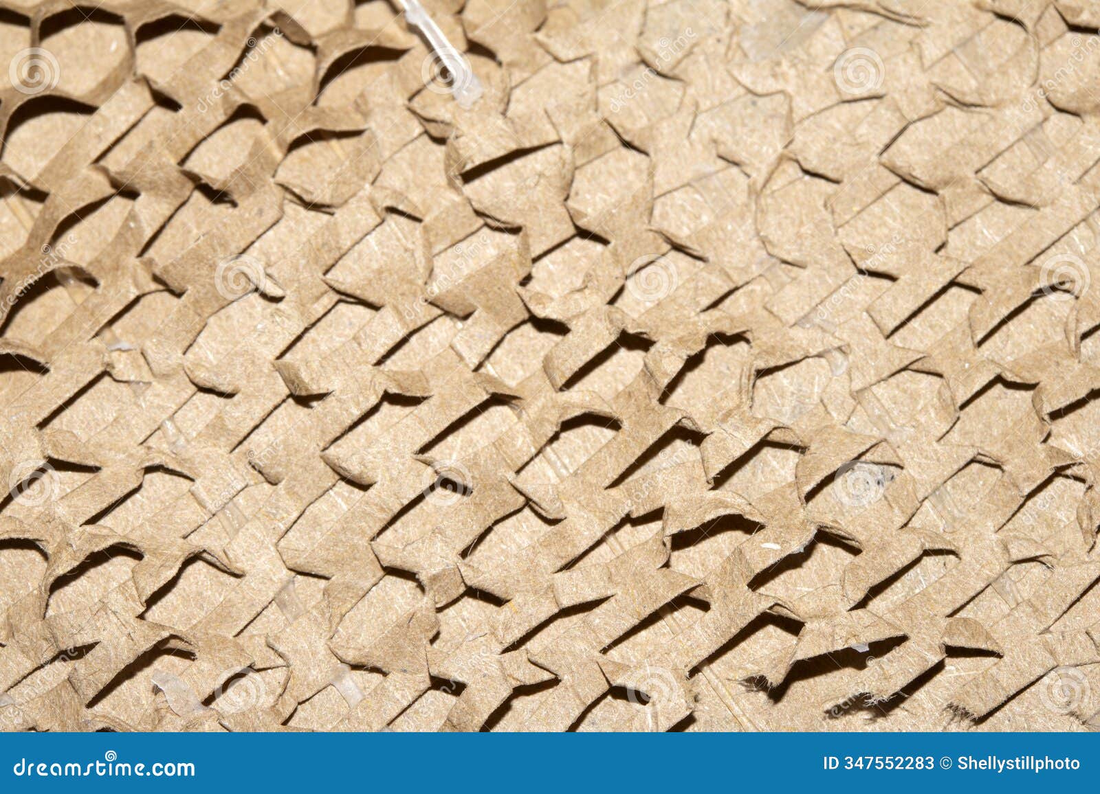 Cardboard Paper Screwed Crunched Up Box Packaging with Honeycomb ...