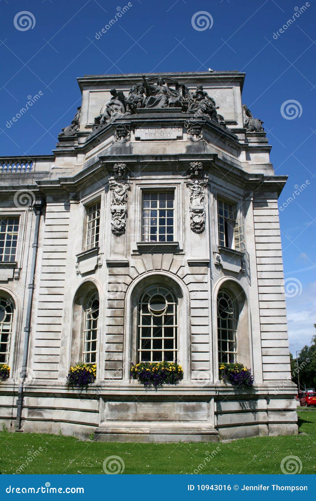 Cardiff law courts stock photo. Image of stone, courts - 10943016