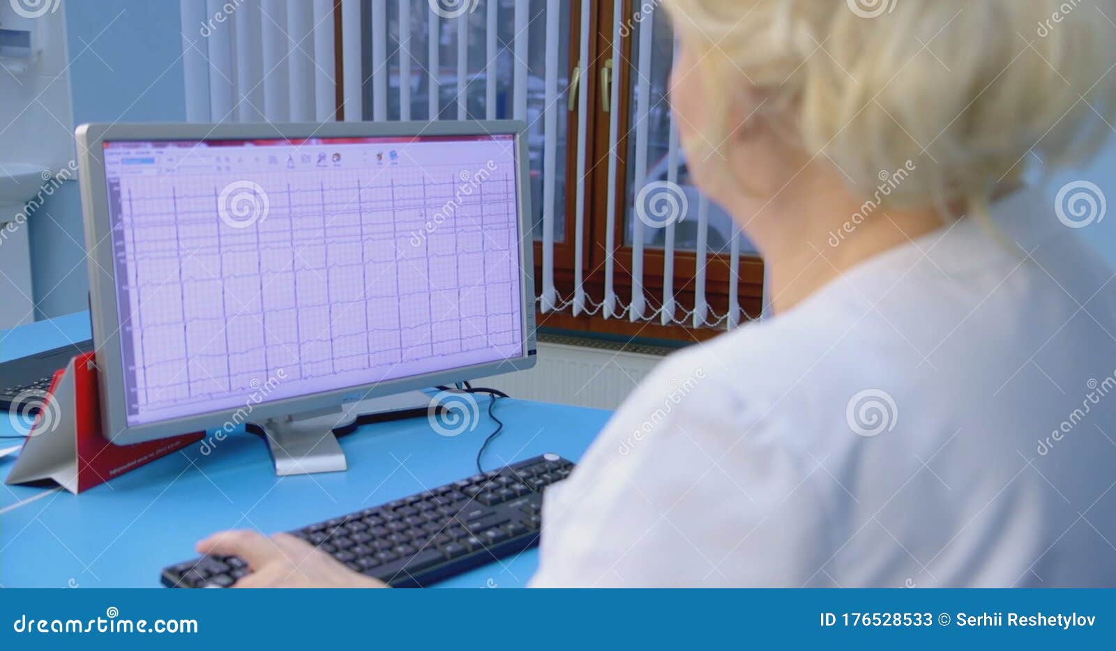 Cartoon Measurement Table Stock Photos - Free & Royalty-Free Stock ...