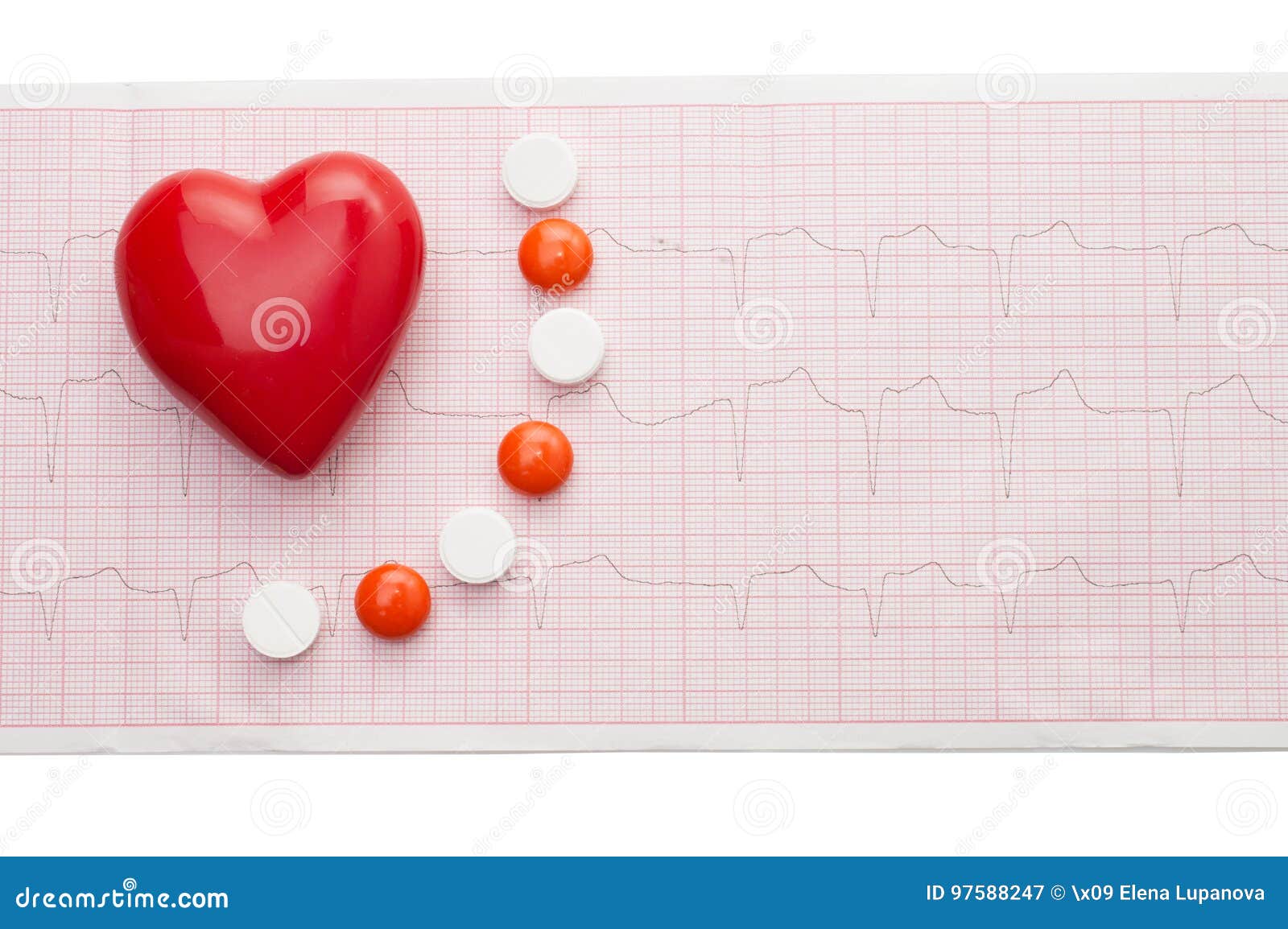 Cardiogramme Avec Le Coeur Rouge Image stock - Image du cardiogramme ...