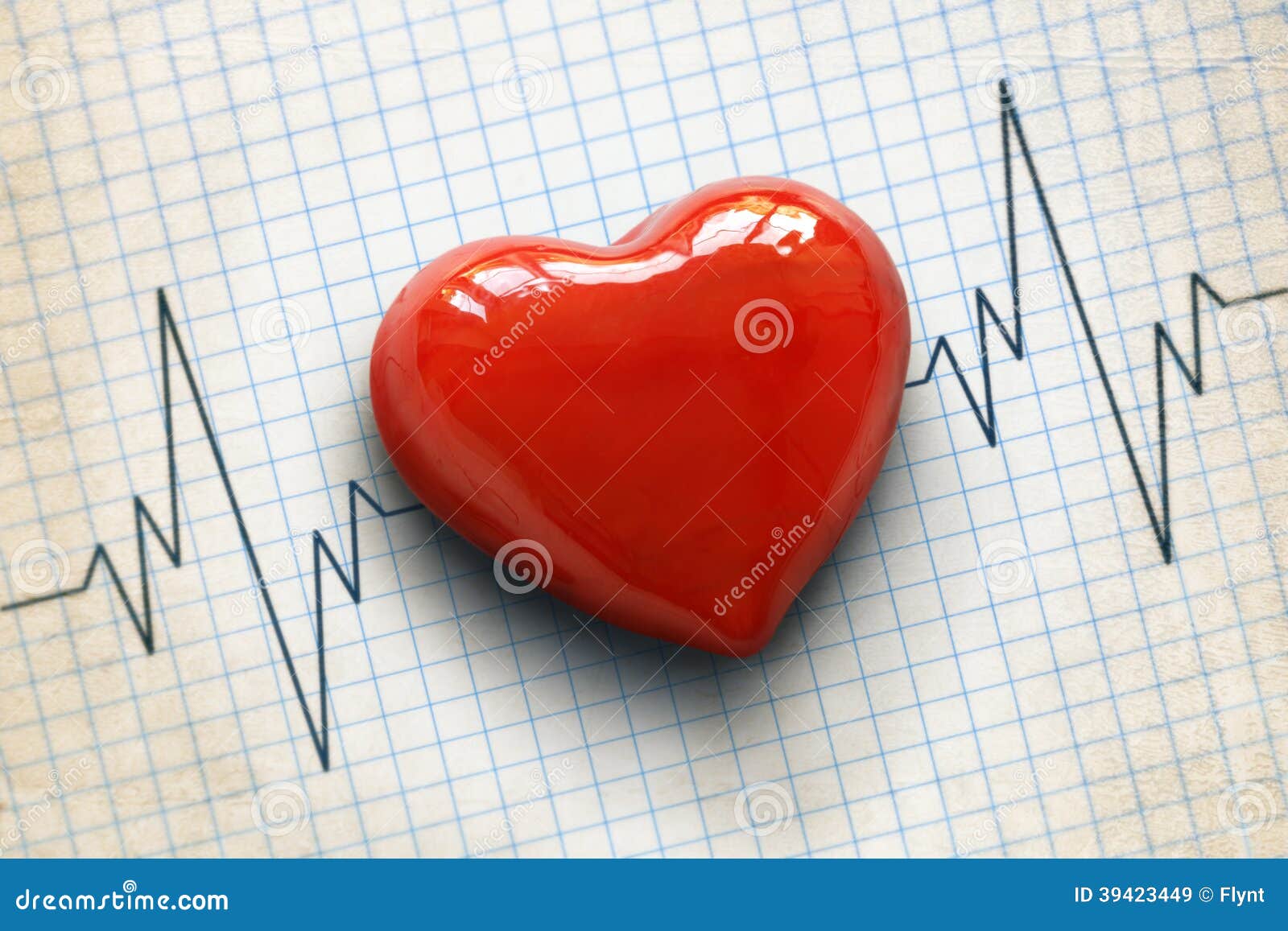 Cardiogramme et coeur image stock. Image du idées, heartbeat - 39423449