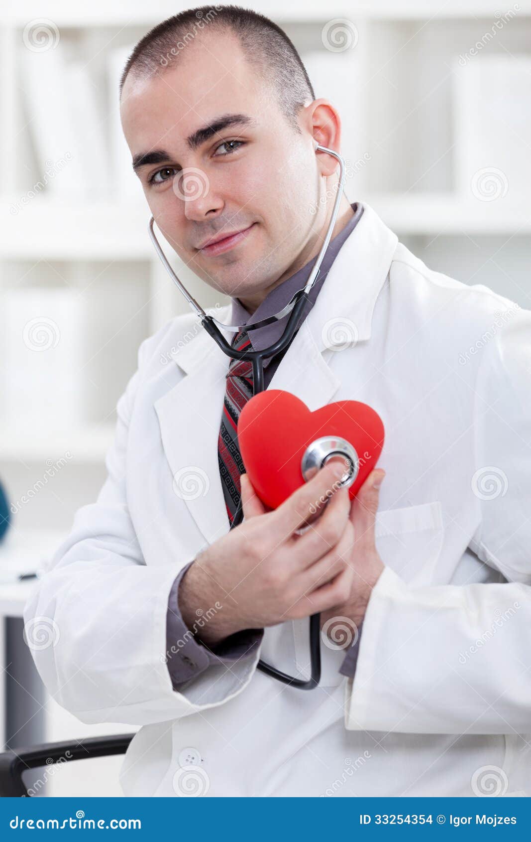 Cardiologo fotografia stock. Immagine di sano, cardiologo - 33254354