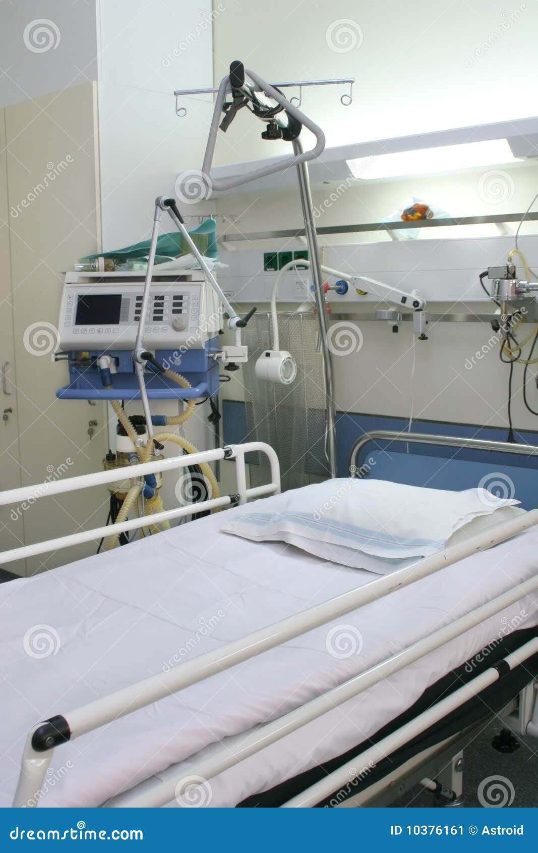 Cardiology clinical room stock image. Image of hospital - 10376161