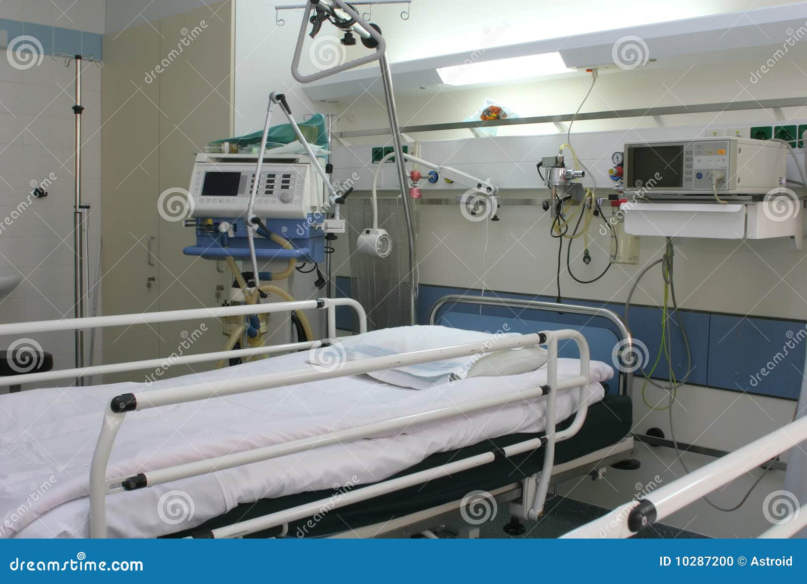 Cardiology Hospital Chamber Stock Photo - Image of preparing, heartbeat ...