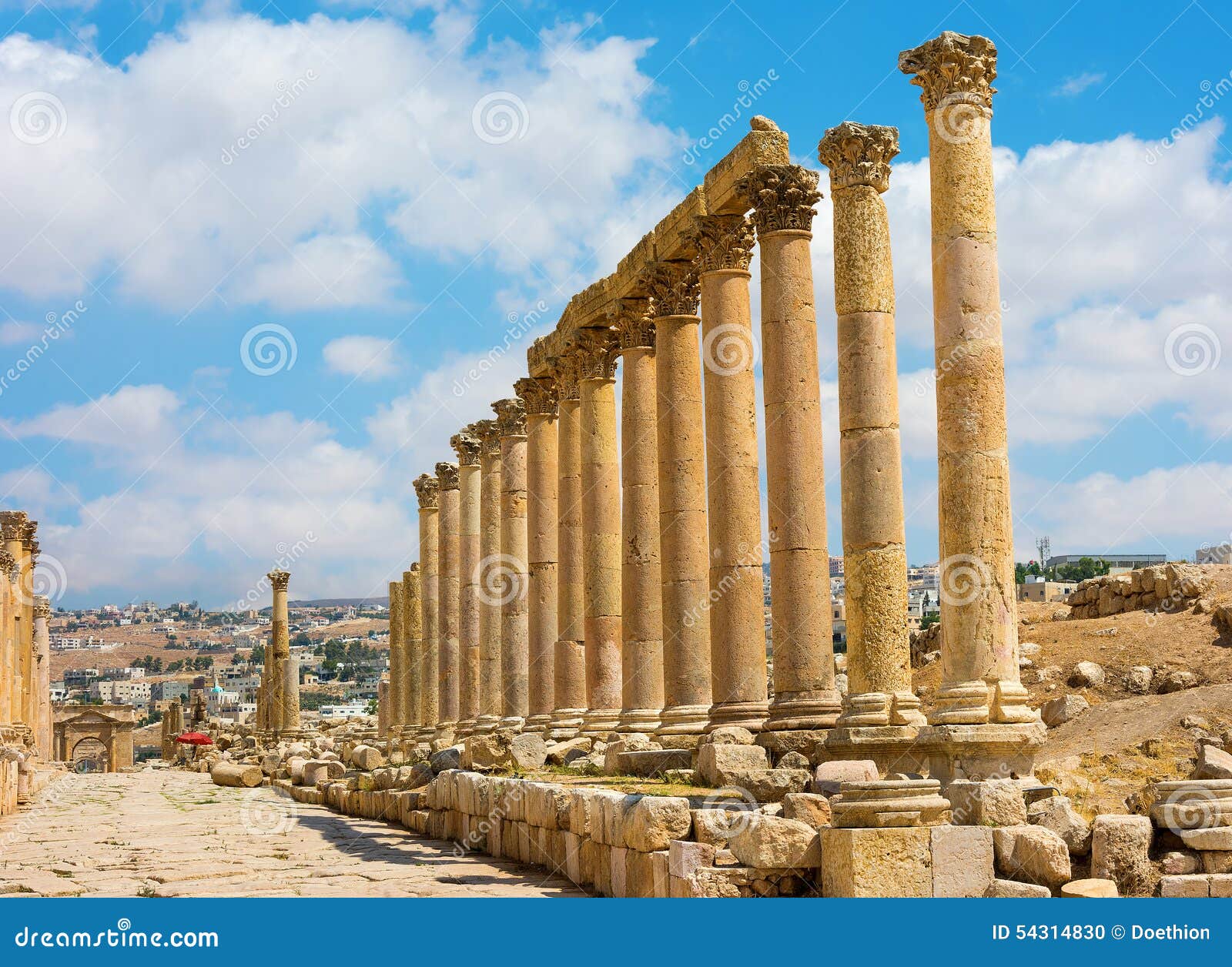 The Cardo Maximus Street in Jerash Ruins Jordan Stock Photo - Image of ...
