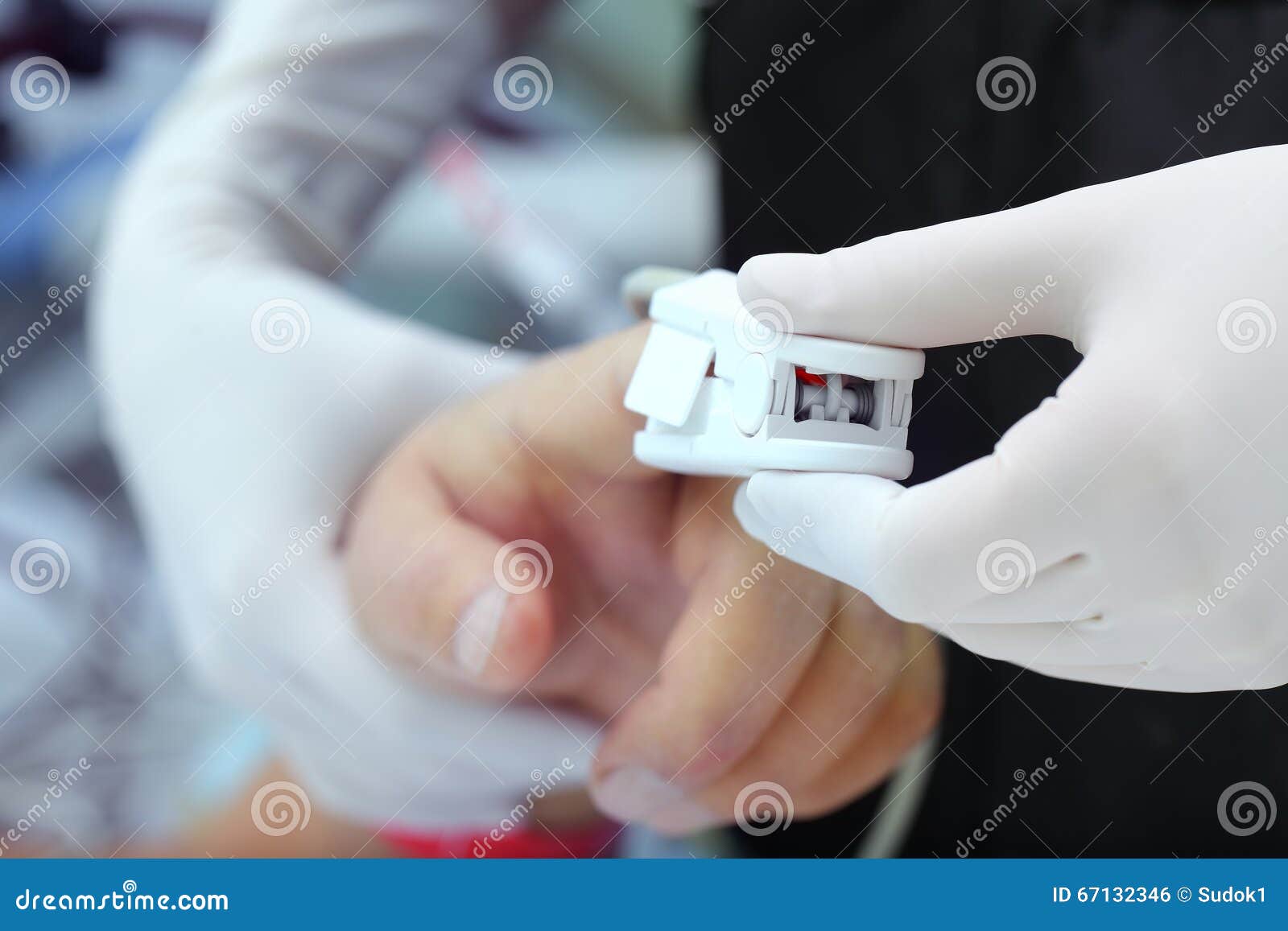 Care for Critically Ill Patient in the ICU Stock Photo - Image of lung ...