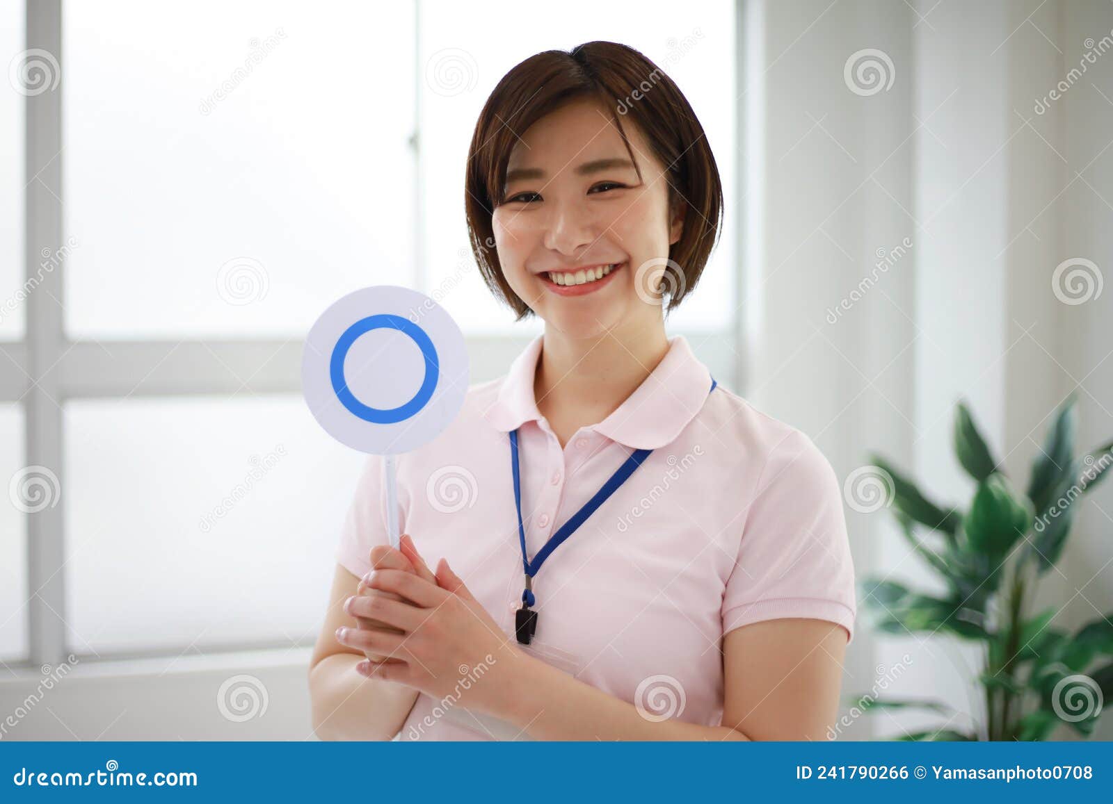 Caregiver with a Round Bill Stock Photo - Image of health, answer ...