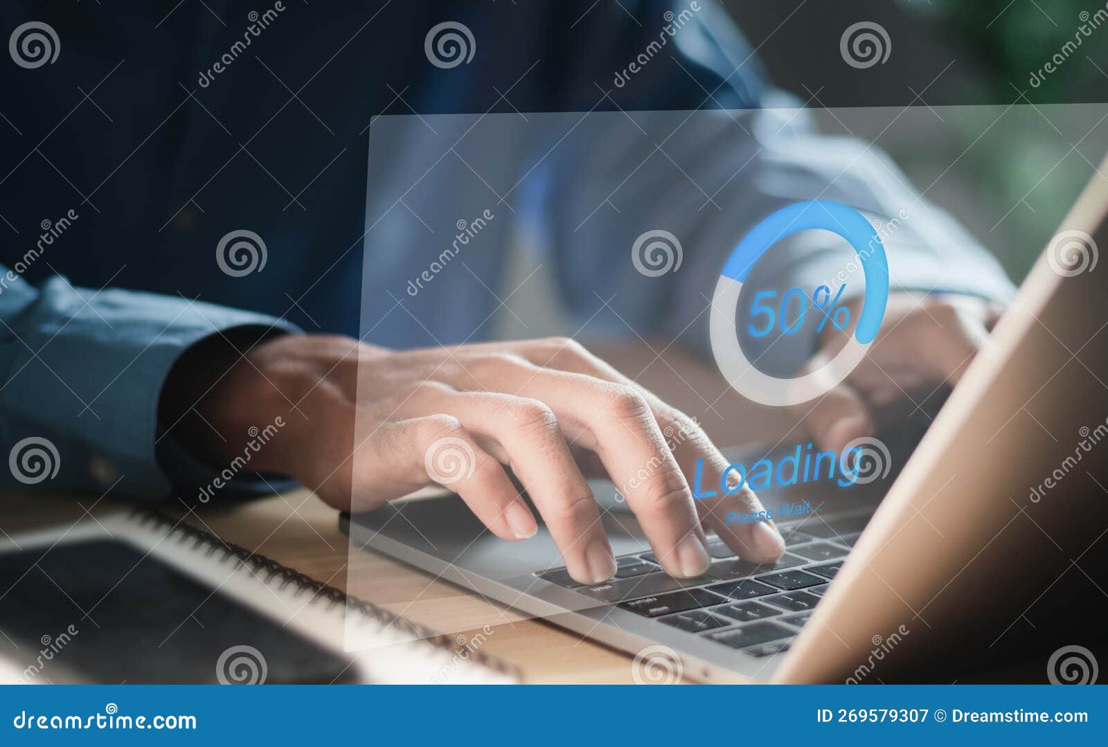 Cargando Barra De Carga Esperando En La Pantalla De Interfaz Virtual ...