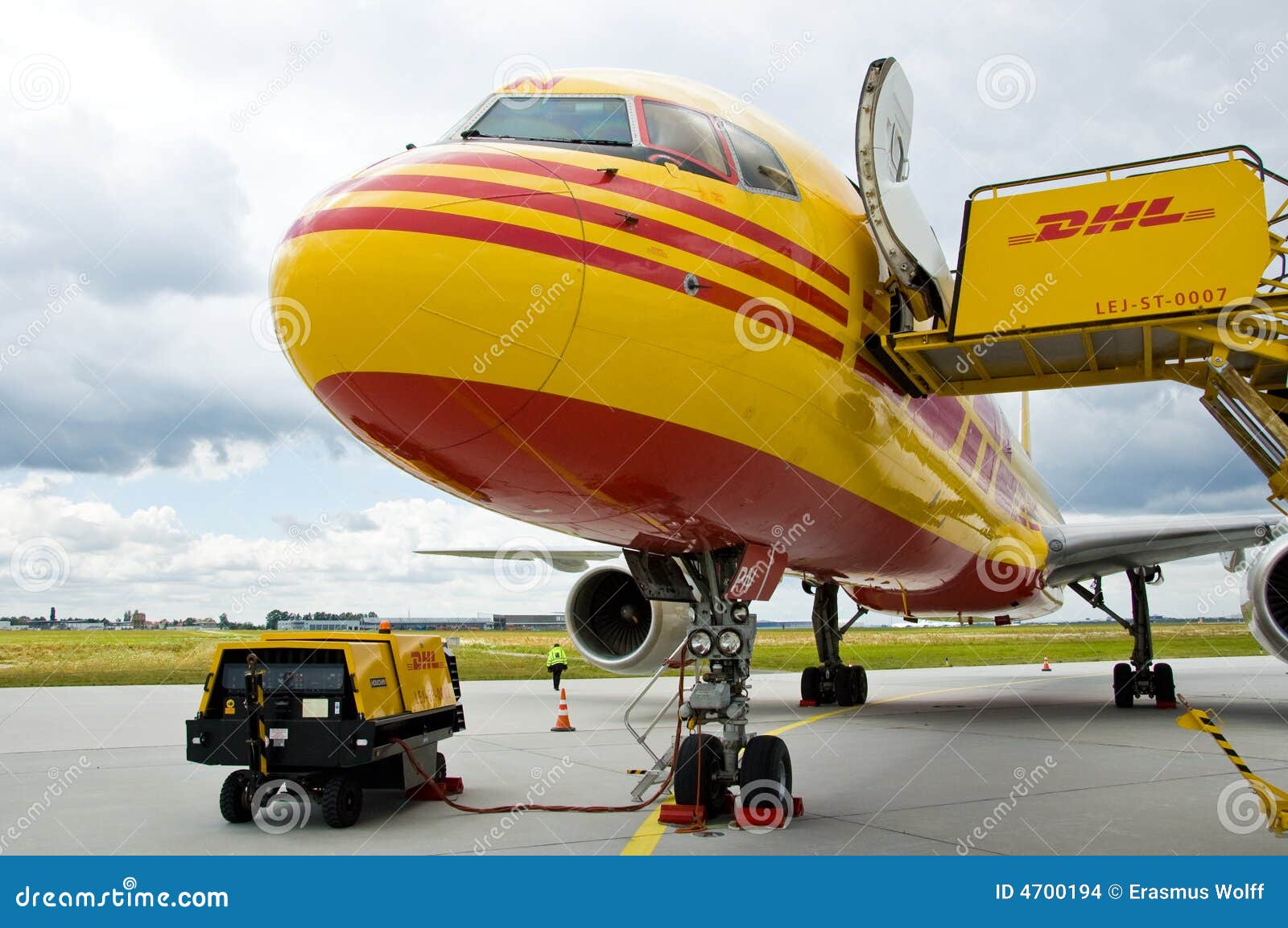 Cargo aircraft editorial stock image. Image of freighter - 4700194