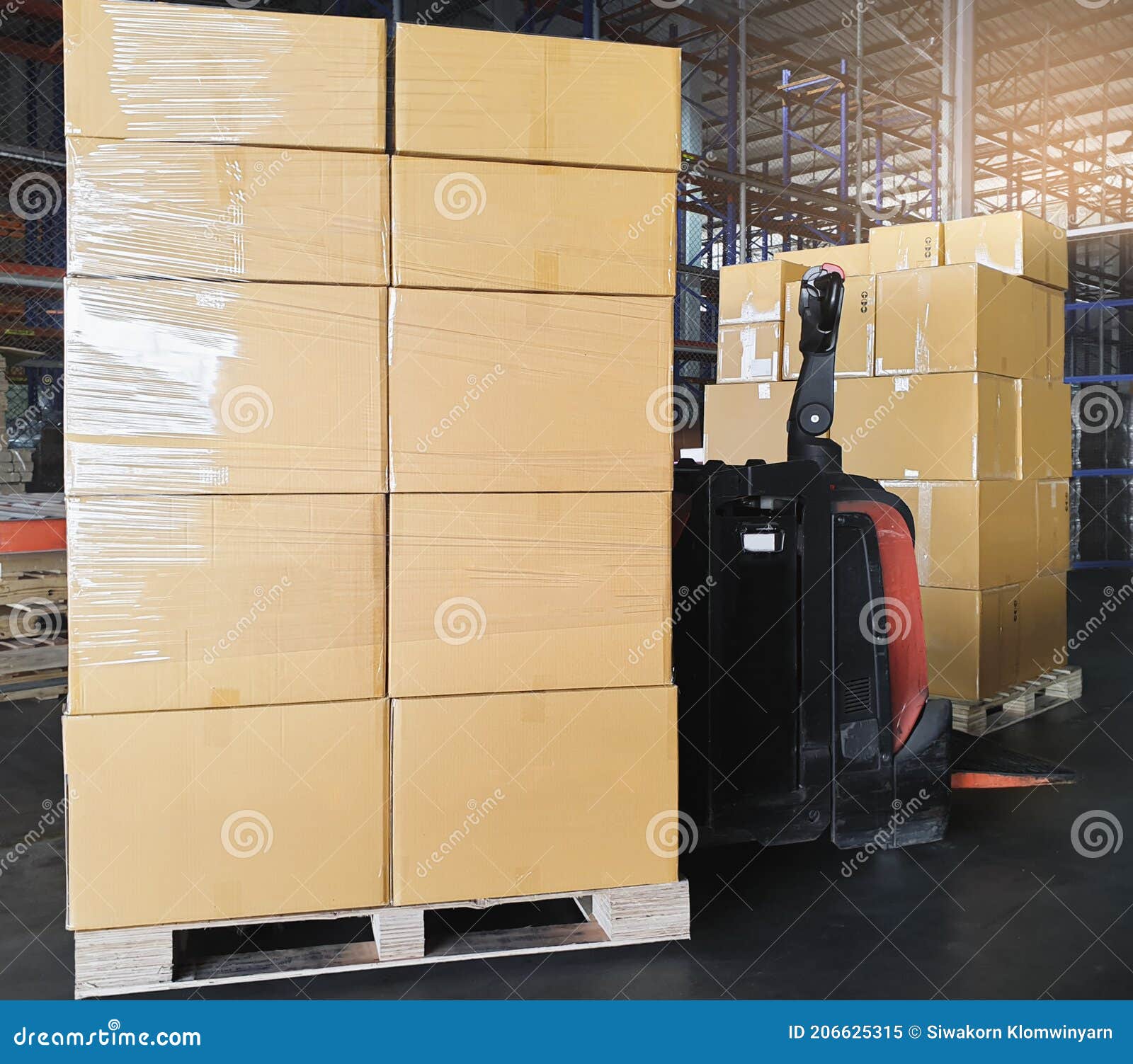 Cargo Boxes Shipment, Freight Truck, Delivery Service. Large Cargo ...