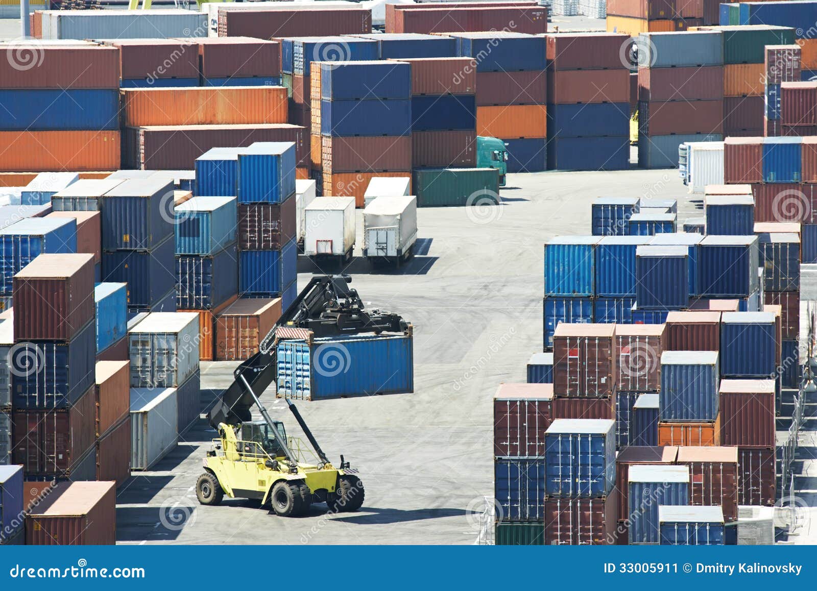 2,905 Container Terminal Handling Stock Photos - Free & Royalty-Free ...
