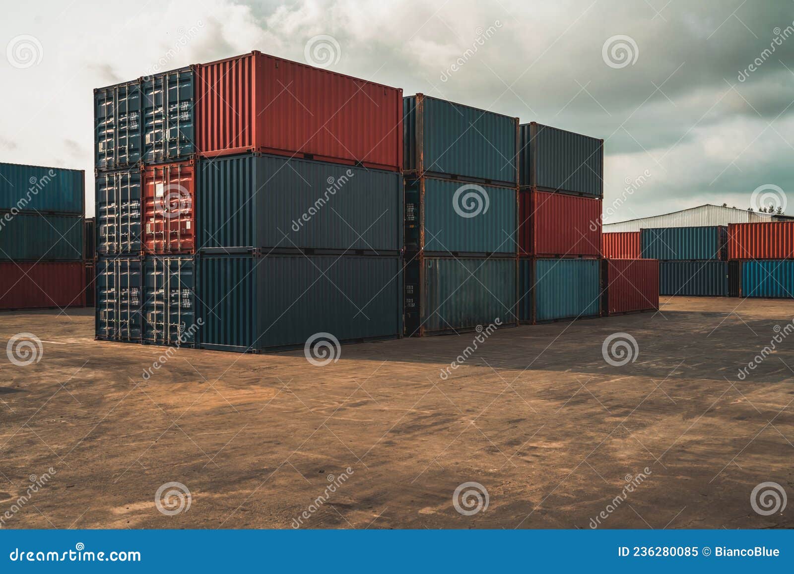 Cargo Container for Overseas Shipping in Shipyard with Heavy Machine ...