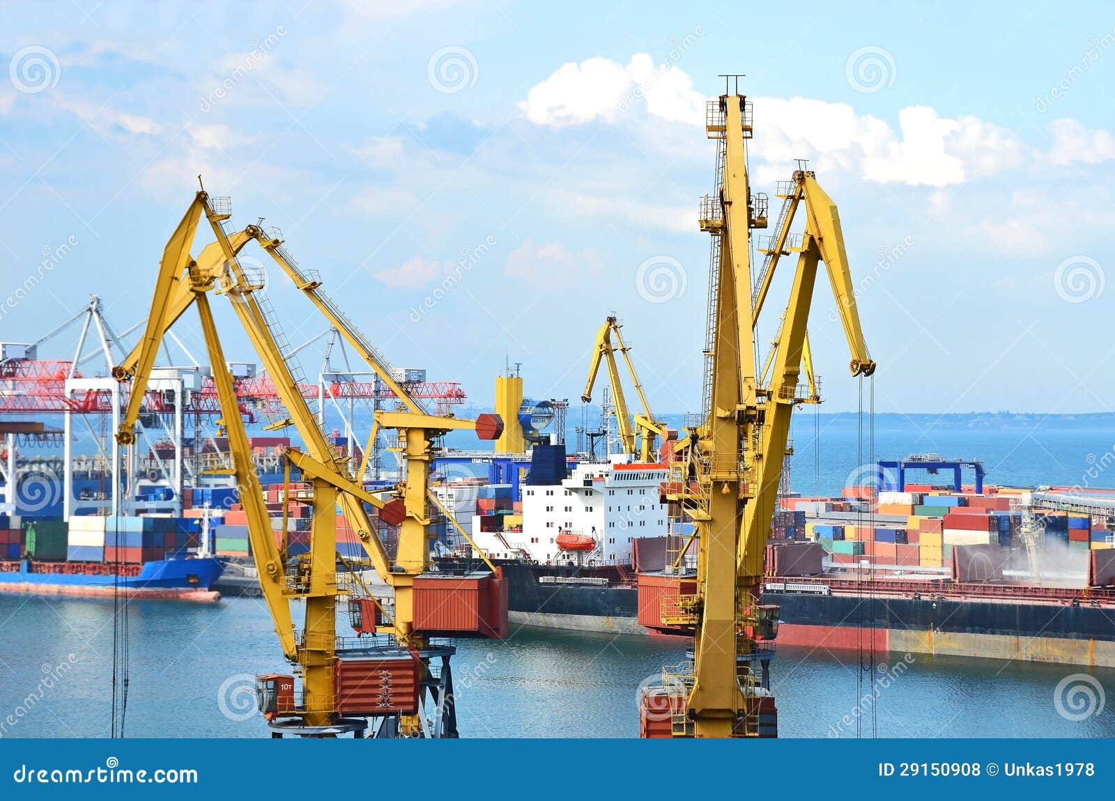 Cargo crane and ship stock photo. Image of device, maritime - 29150908
