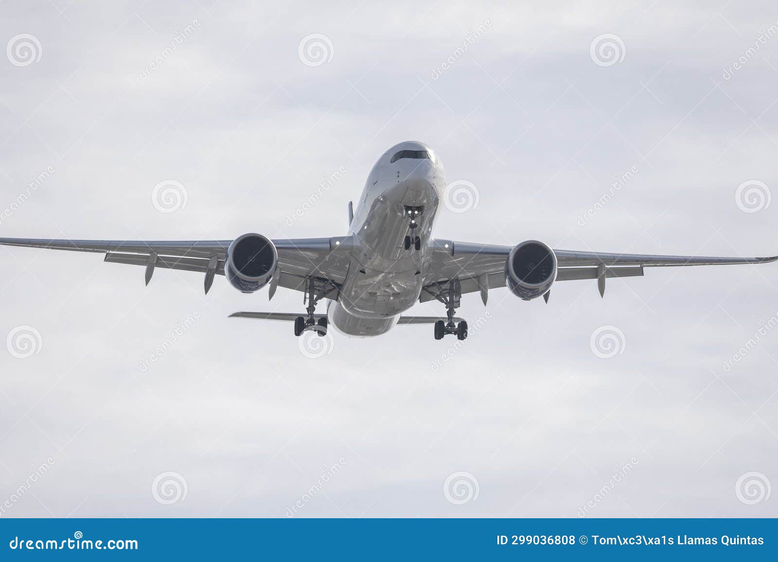 A Cargo Plane Descending Altitude To Land Stock Photo - Image of aerial ...