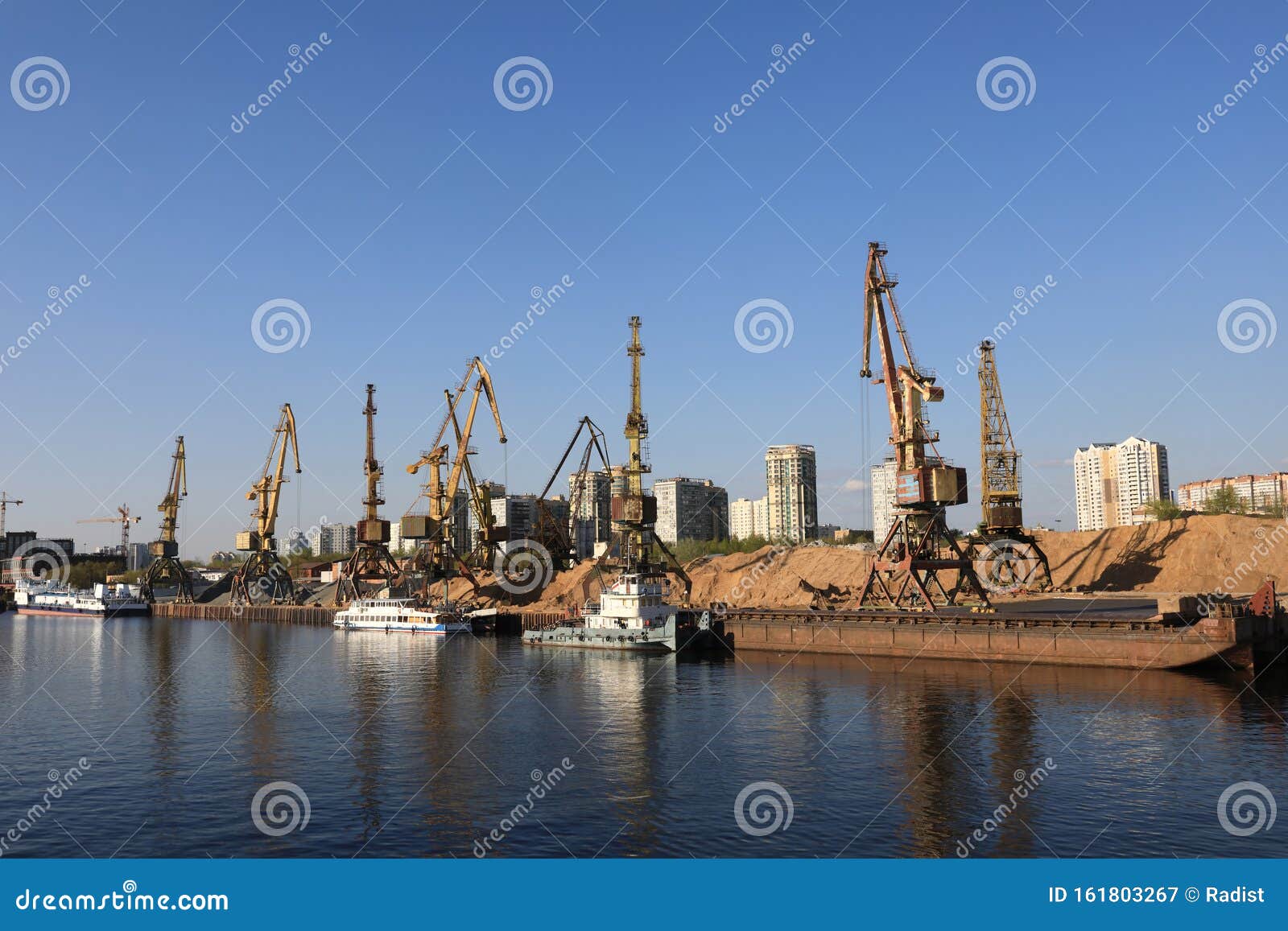 Cargo port on Moscow river stock image. Image of industrial - 161803267