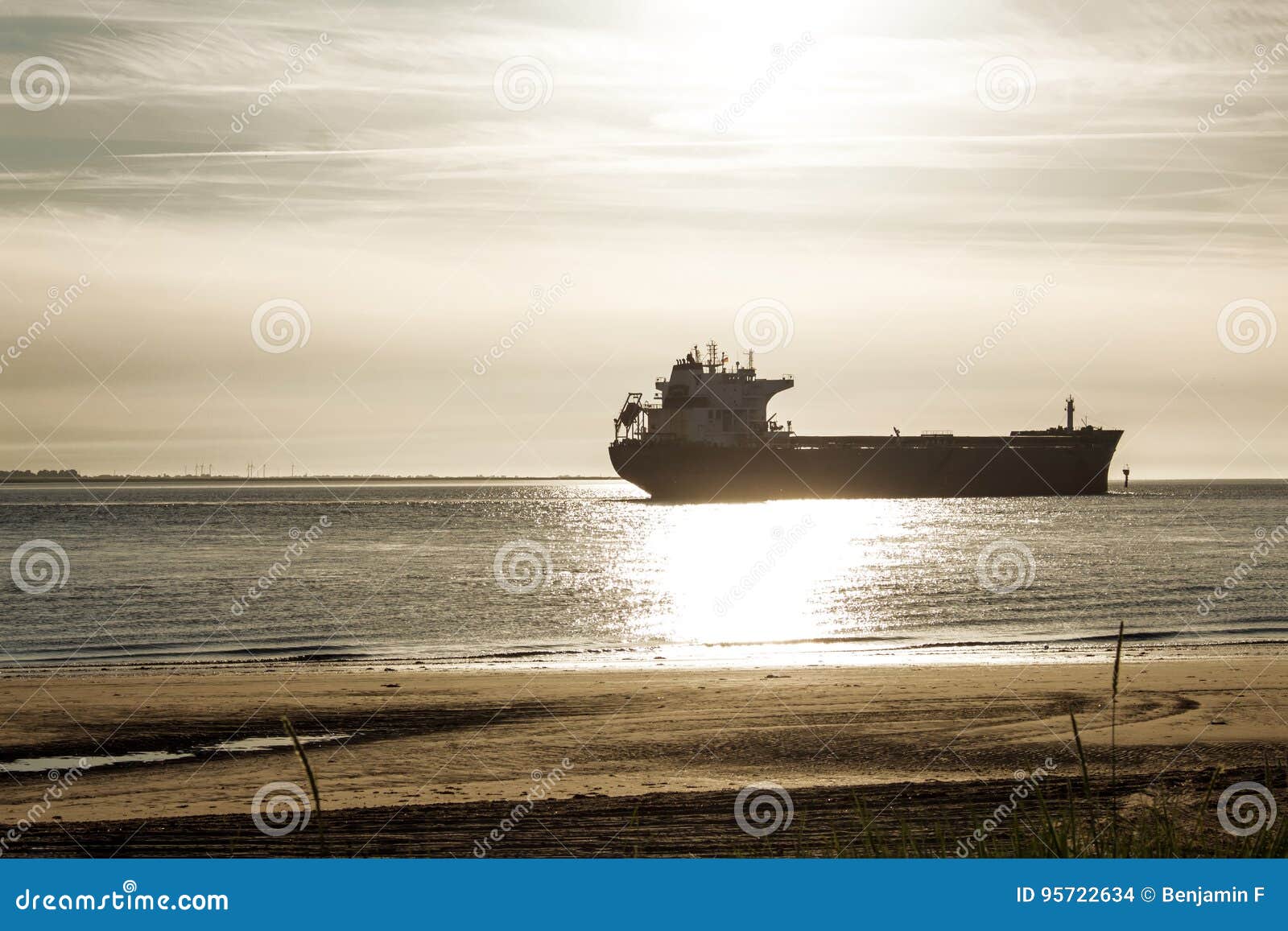 Cargo121 stock photo. Image of open, disappear, ship - 95722634