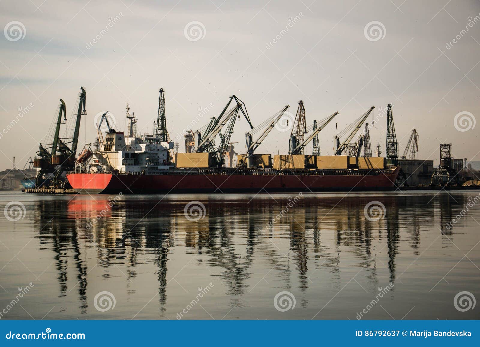 Cargo Ship into Harbor, Shipyards Editorial Photography - Image of ...