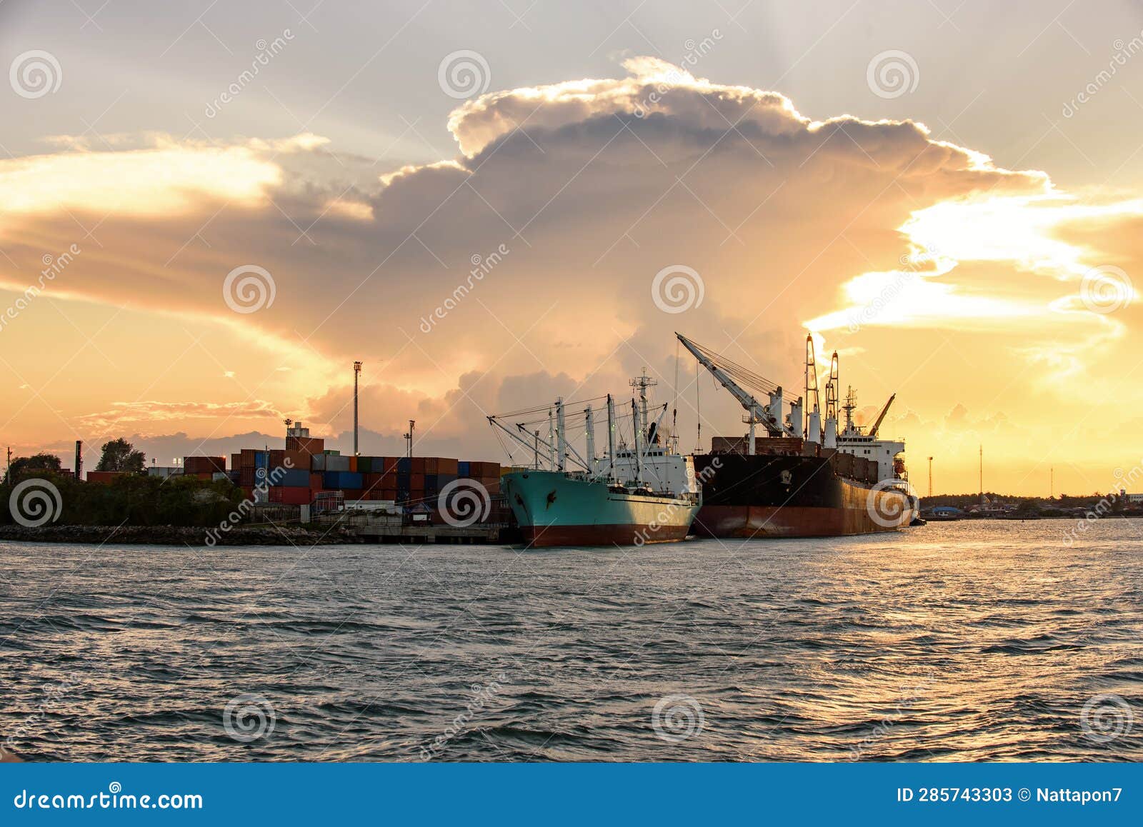 Cargo Ship Loading Containers at Sunshine Stock Image - Image of ...