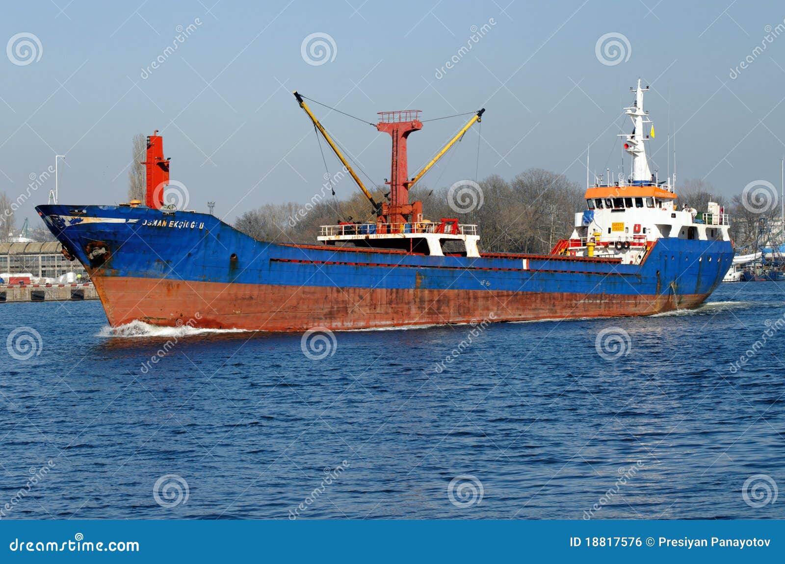 Cargo ship OSMAN EKSIOGLU editorial photo. Image of marine - 18817576