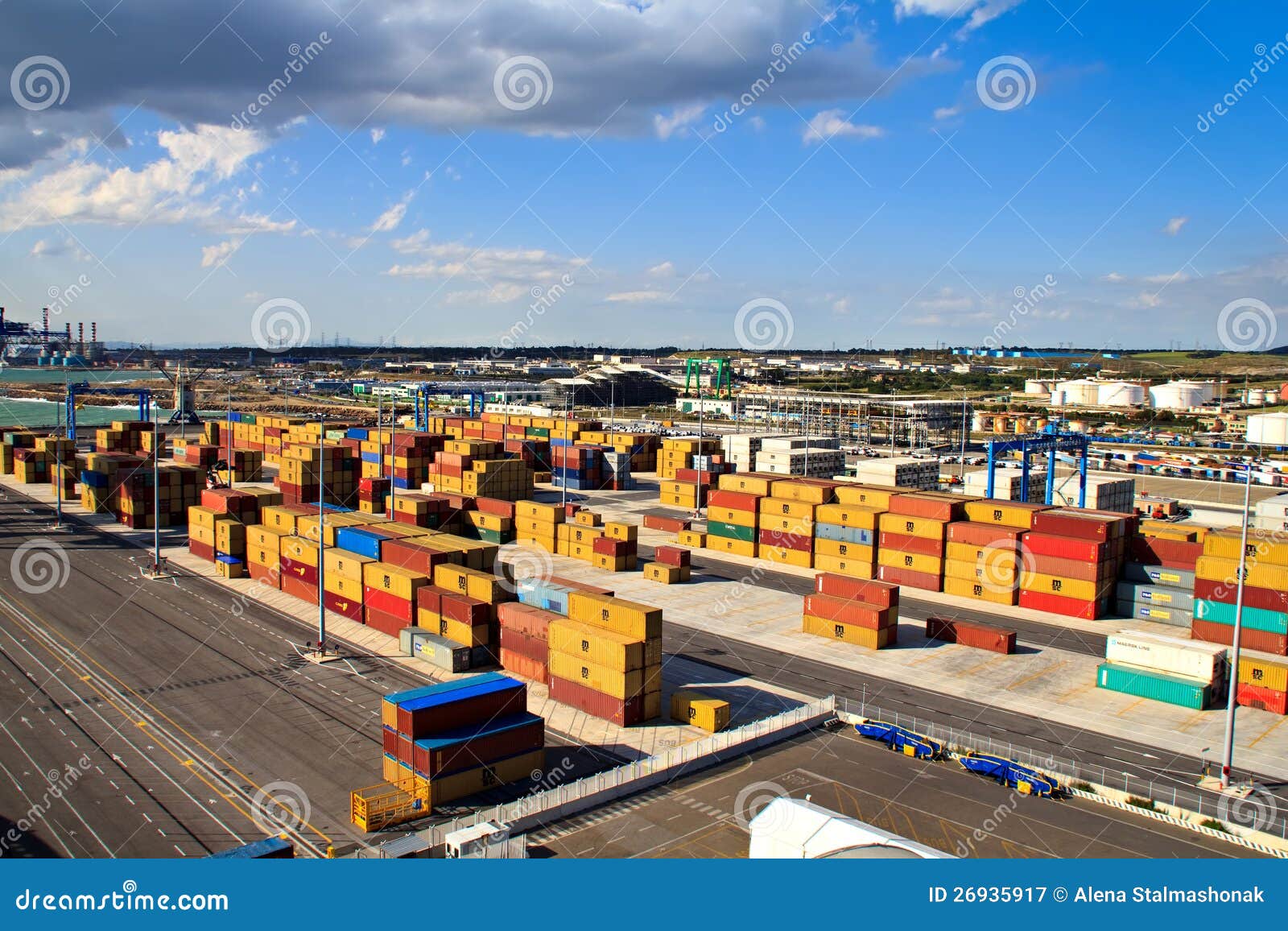 Cargo at the shipping port editorial photography. Image of pile - 26935917