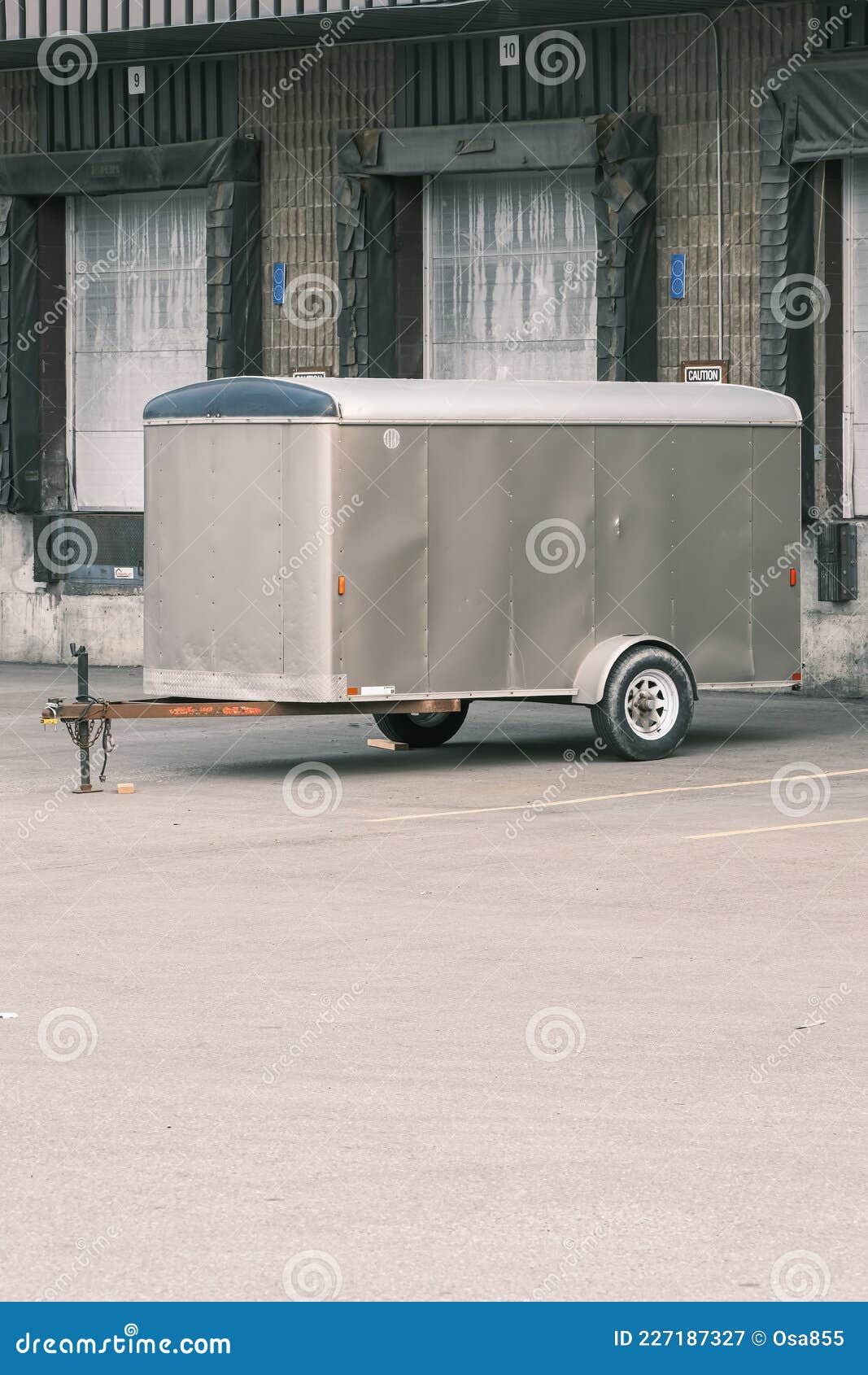 Cargo Trailer Parked in Front of Factory Loading Bay Stock Image ...