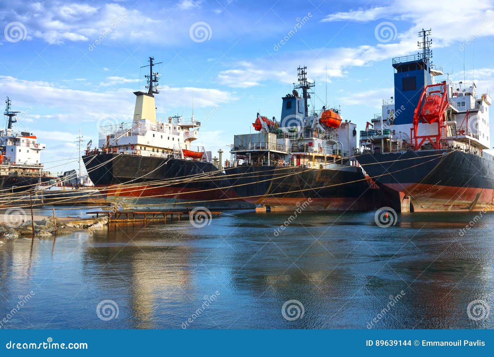 Cargo vessels for scrap stock photo. Image of polluted - 89639144