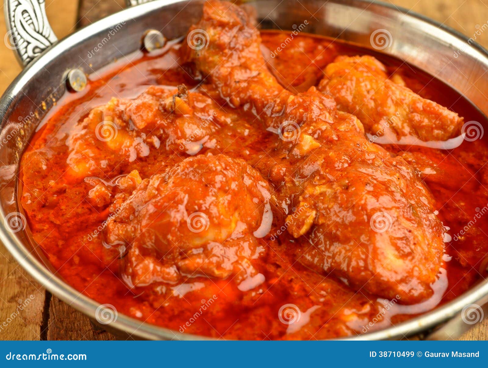 Cari de poulet image stock. Image du dîner, viande, chapati - 38710499