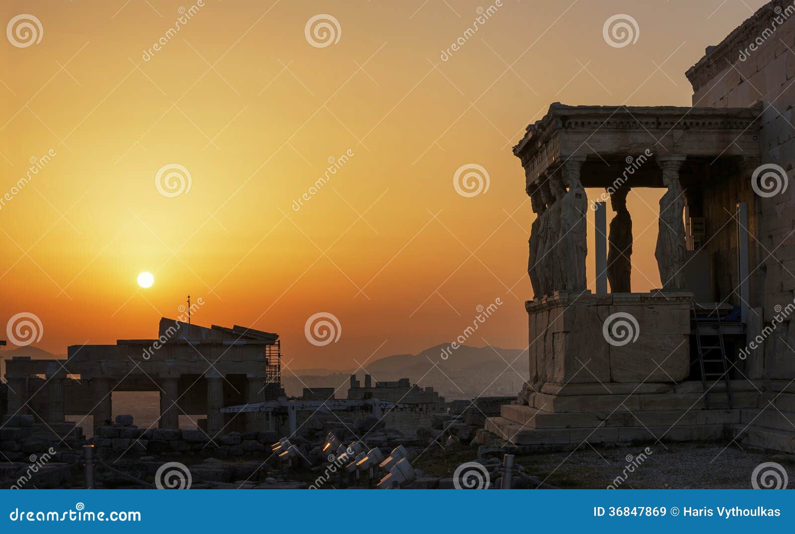 Cariatidi Erechteion, Partenone Sull'acropoli a Atene Immagine Stock ...