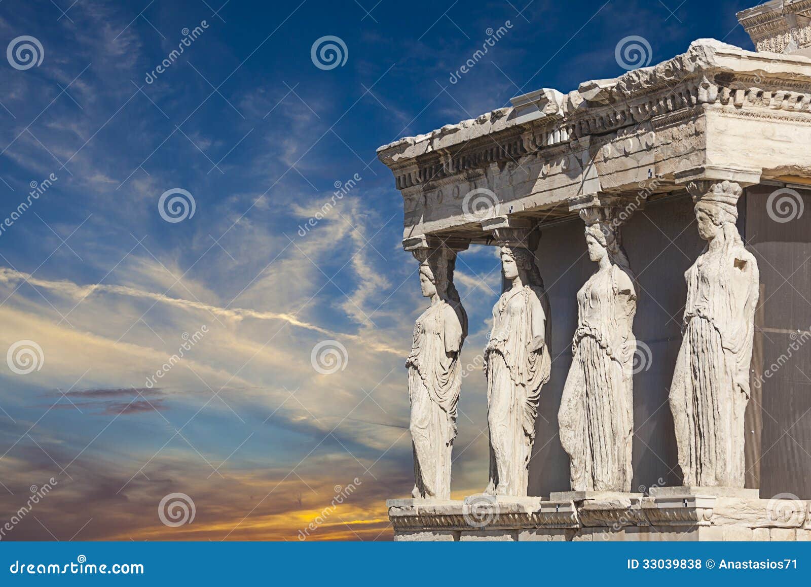 Cariatidi in Erechtheum fotografia stock. Immagine di moschea - 33039838