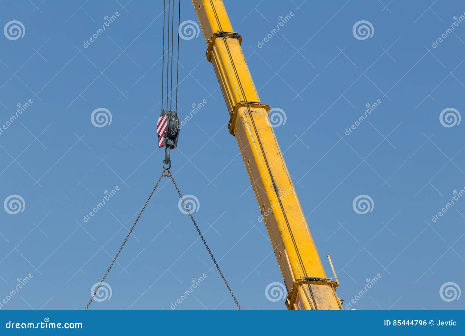 Carico Di Sollevamento Del Gancio Della Gru Fotografia Stock - Immagine ...