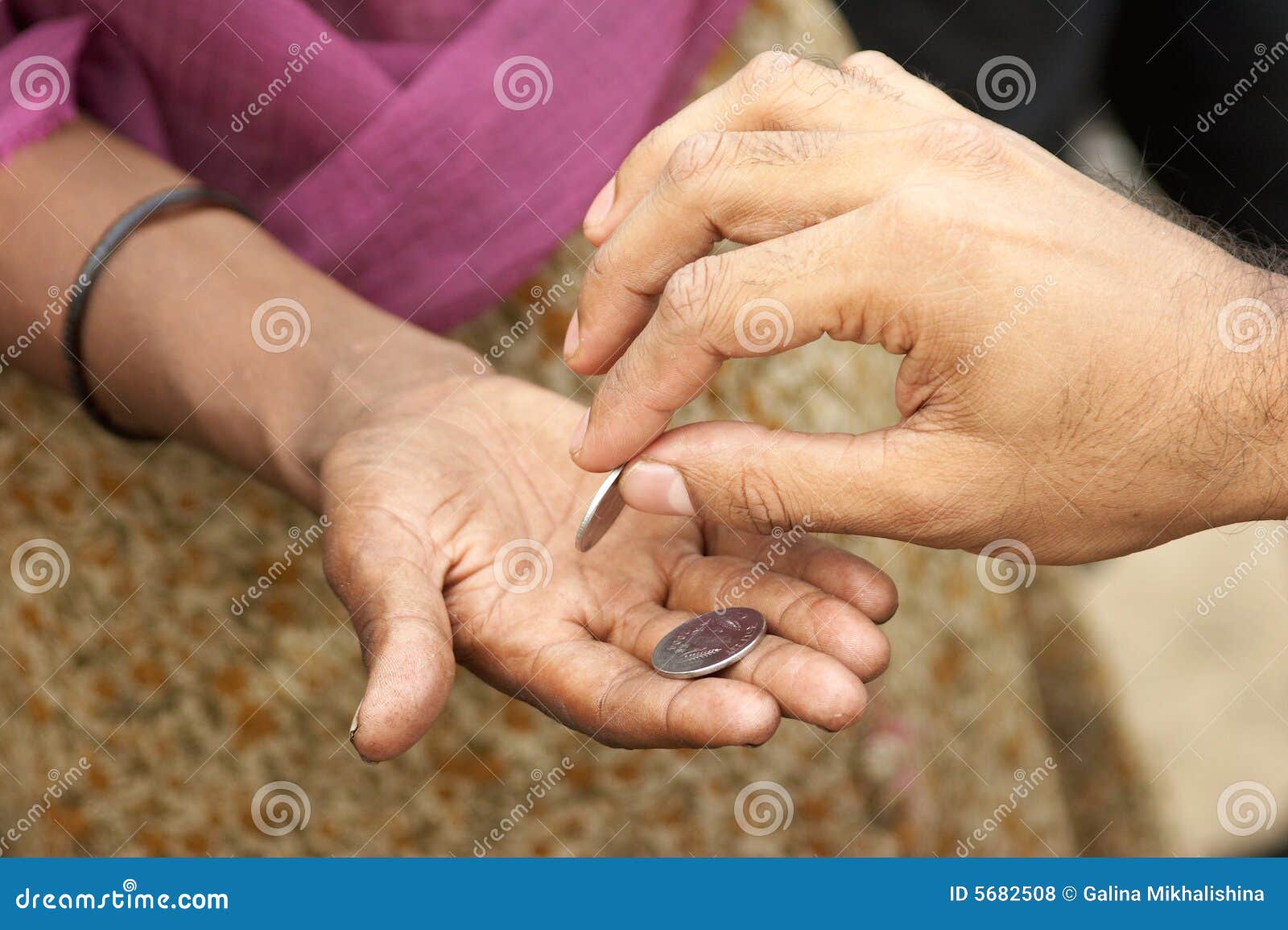 Caridad foto de archivo. Imagen de mendicidad, plata, paro - 5682508