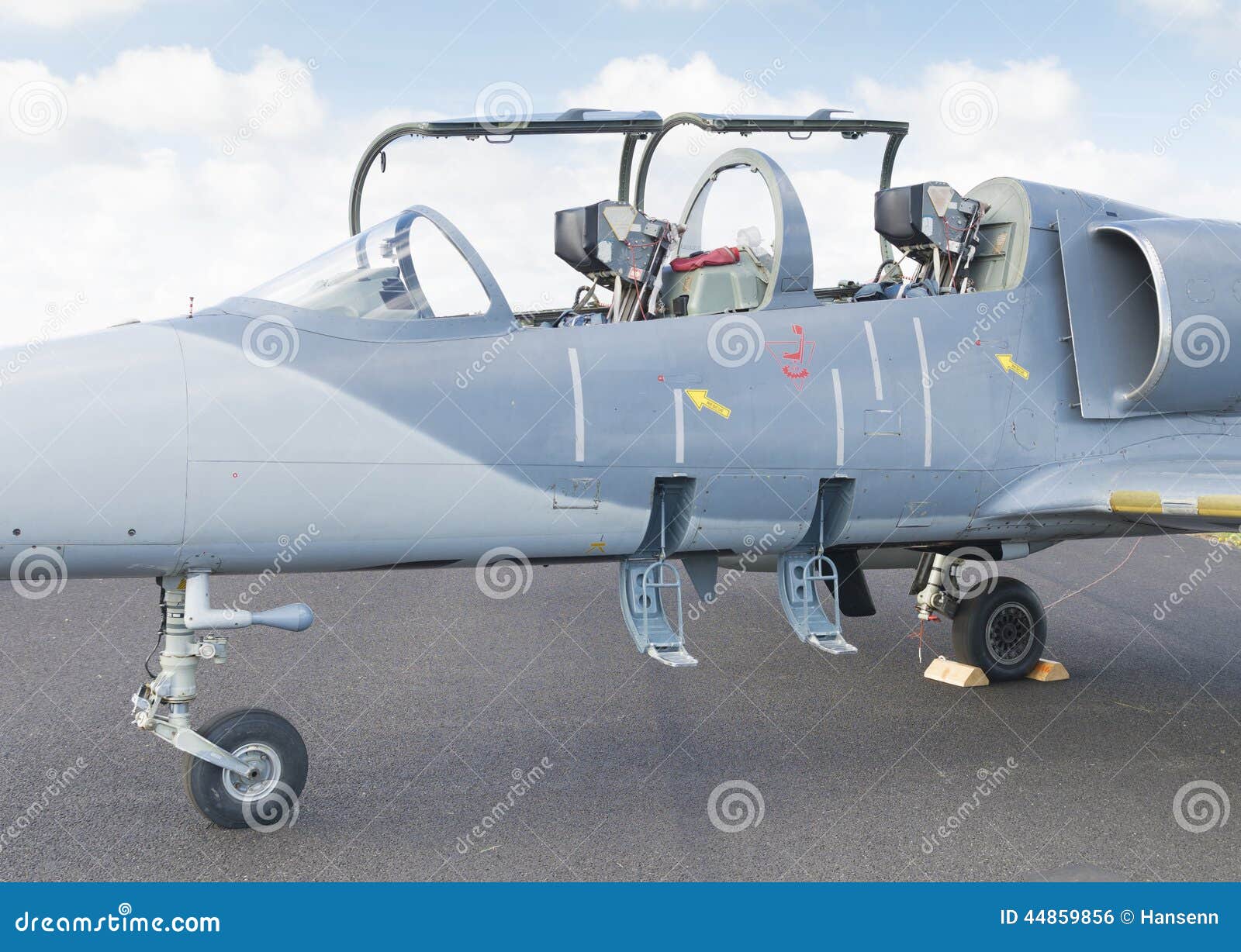 Carlinga de Fighterjet foto de archivo. Imagen de fuerza - 44859856