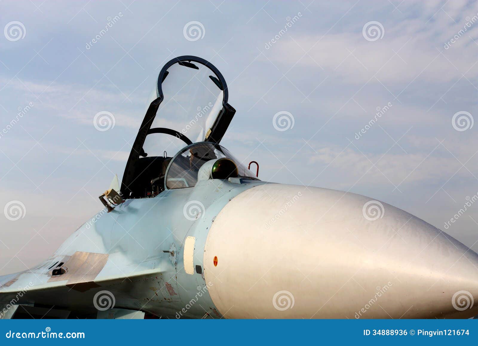Carlinga del jet militar foto de archivo. Imagen de aire - 34888936