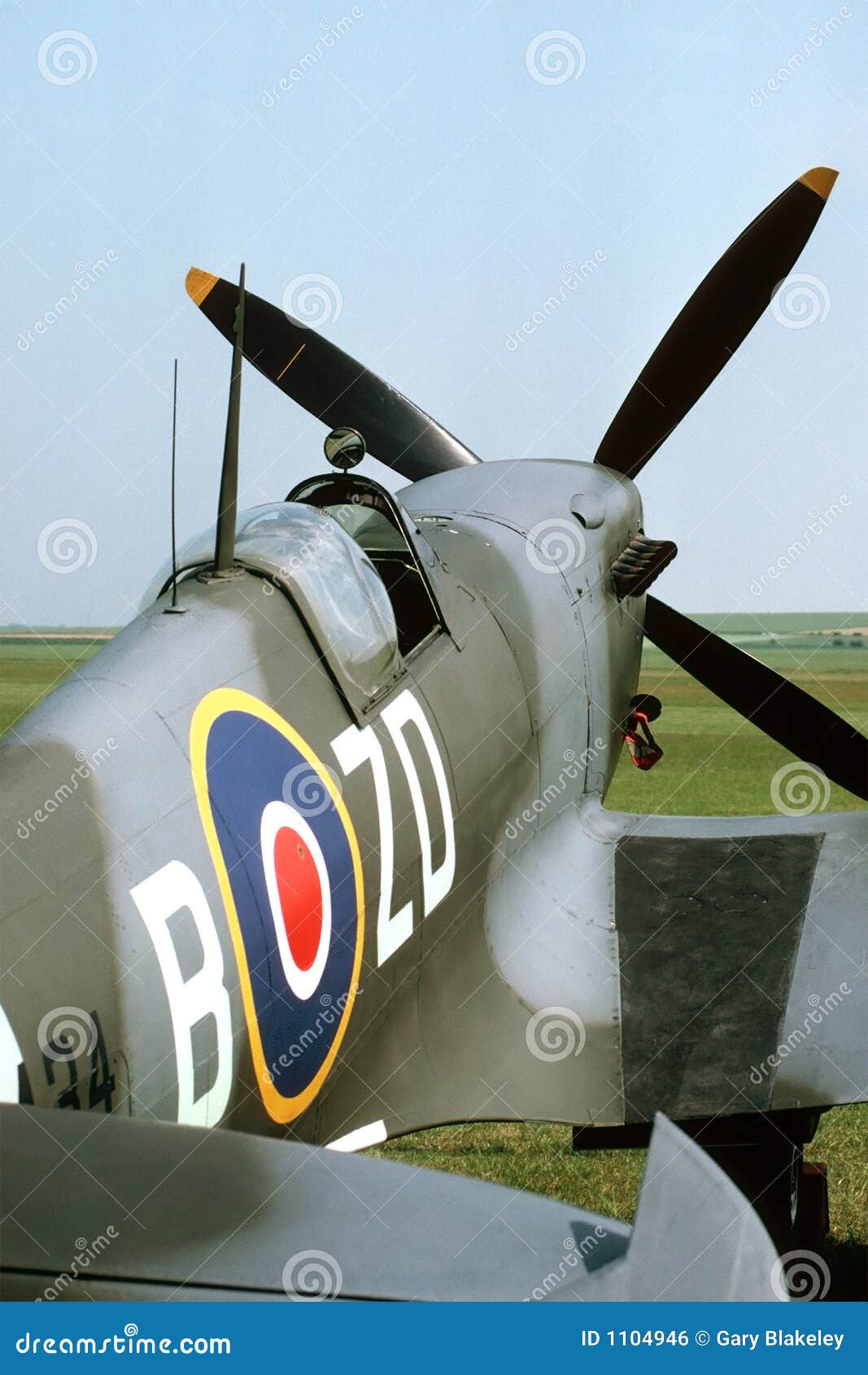 Carlinga del Spitfire foto editorial. Imagen de historia - 1104946