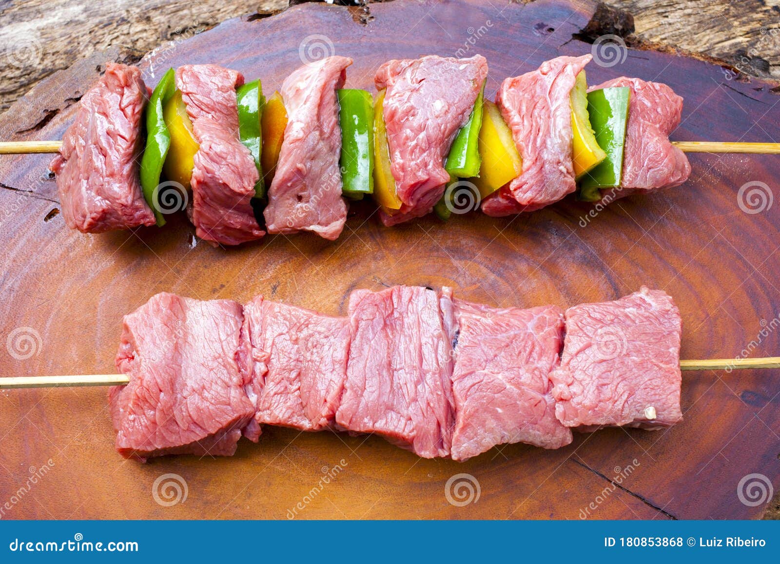 Carne De Res Cruda Deliciosa Foto de archivo - Imagen de cocinero ...